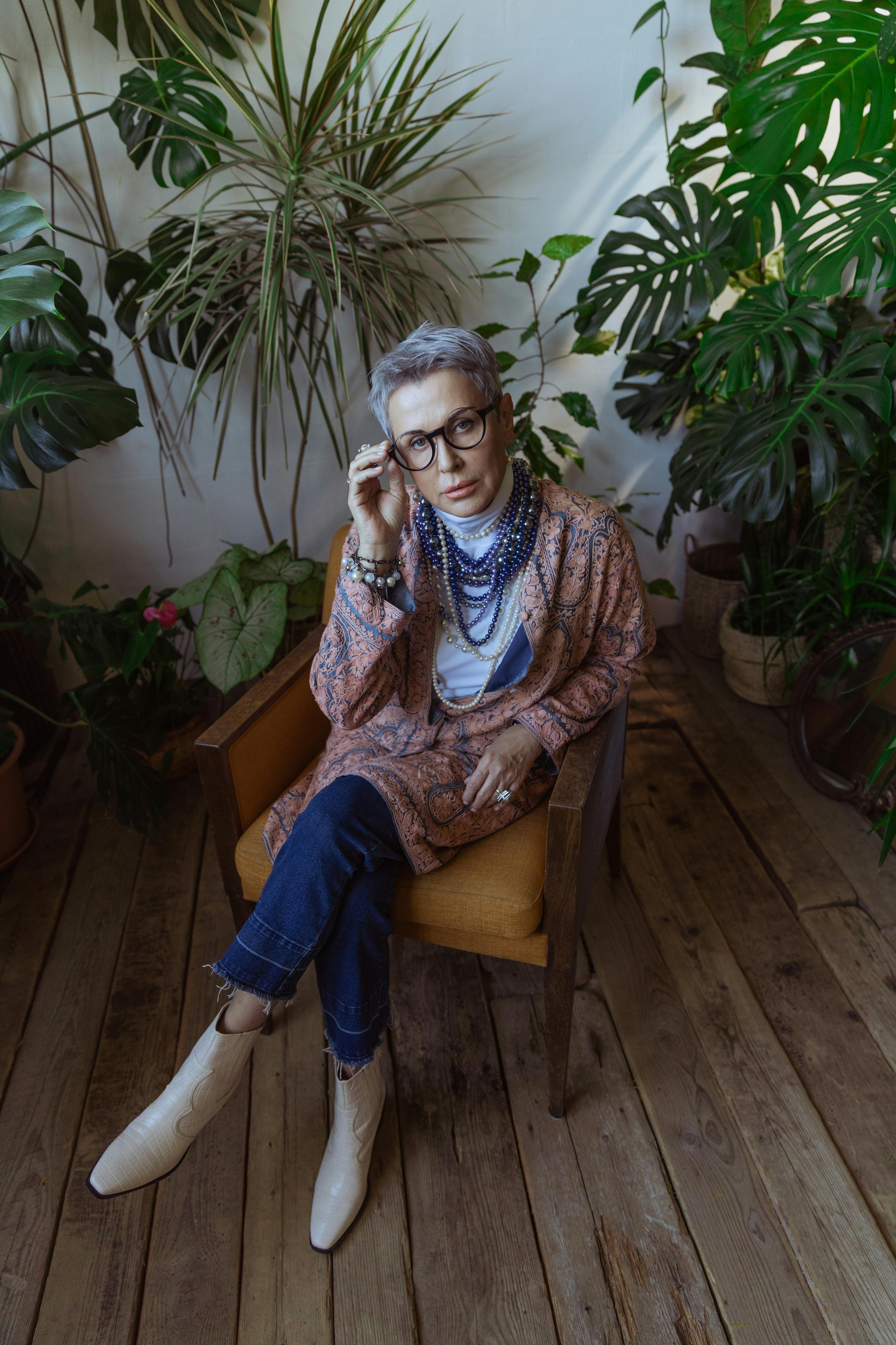 Photo of Stylish Grandma Peeking · Free Stock Photo