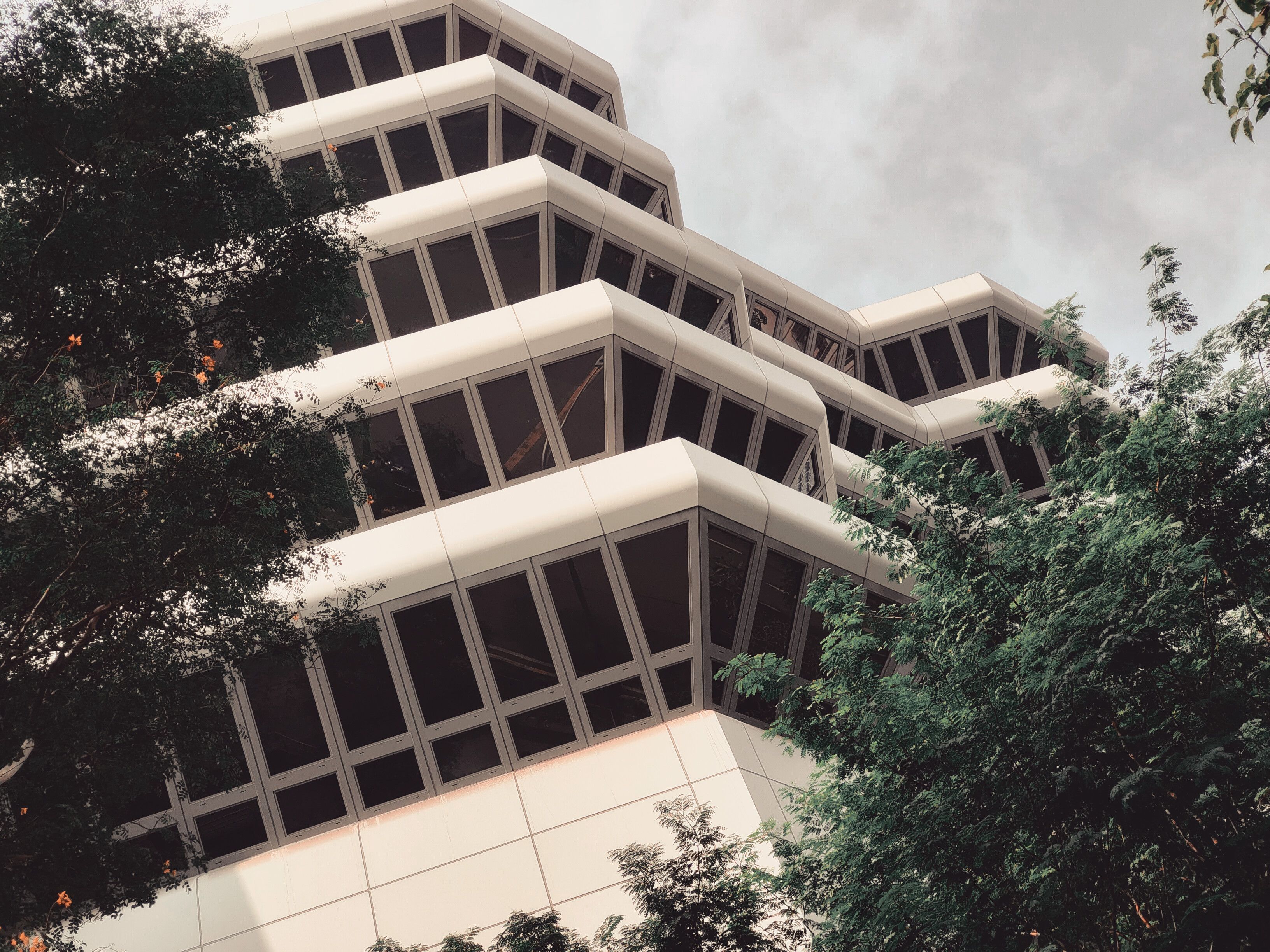 Exterior Design of a Red and White Building · Free Stock Photo