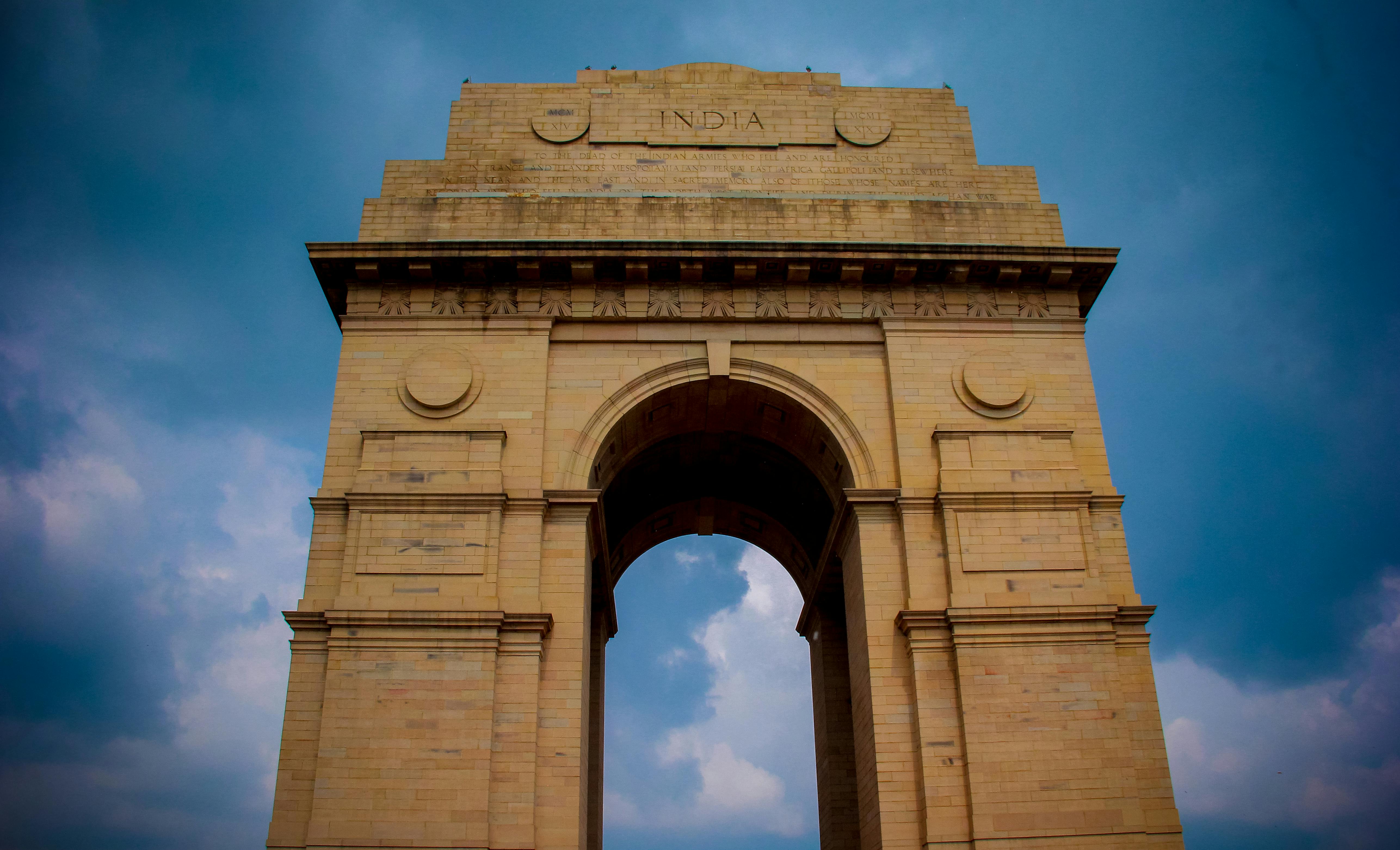Brown Concrete India Gate · Free Stock Photo