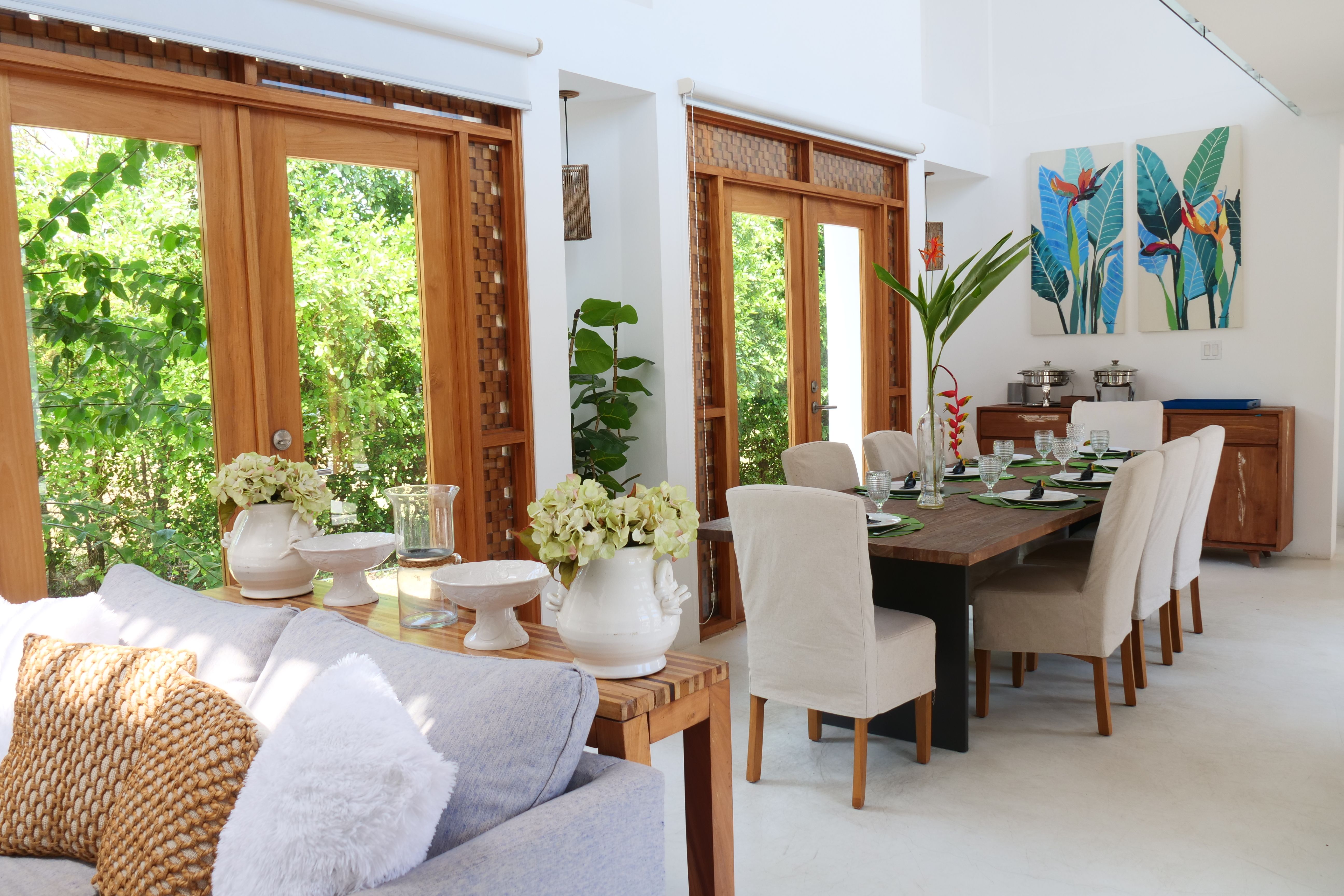 Dining Area · Free Stock Photo