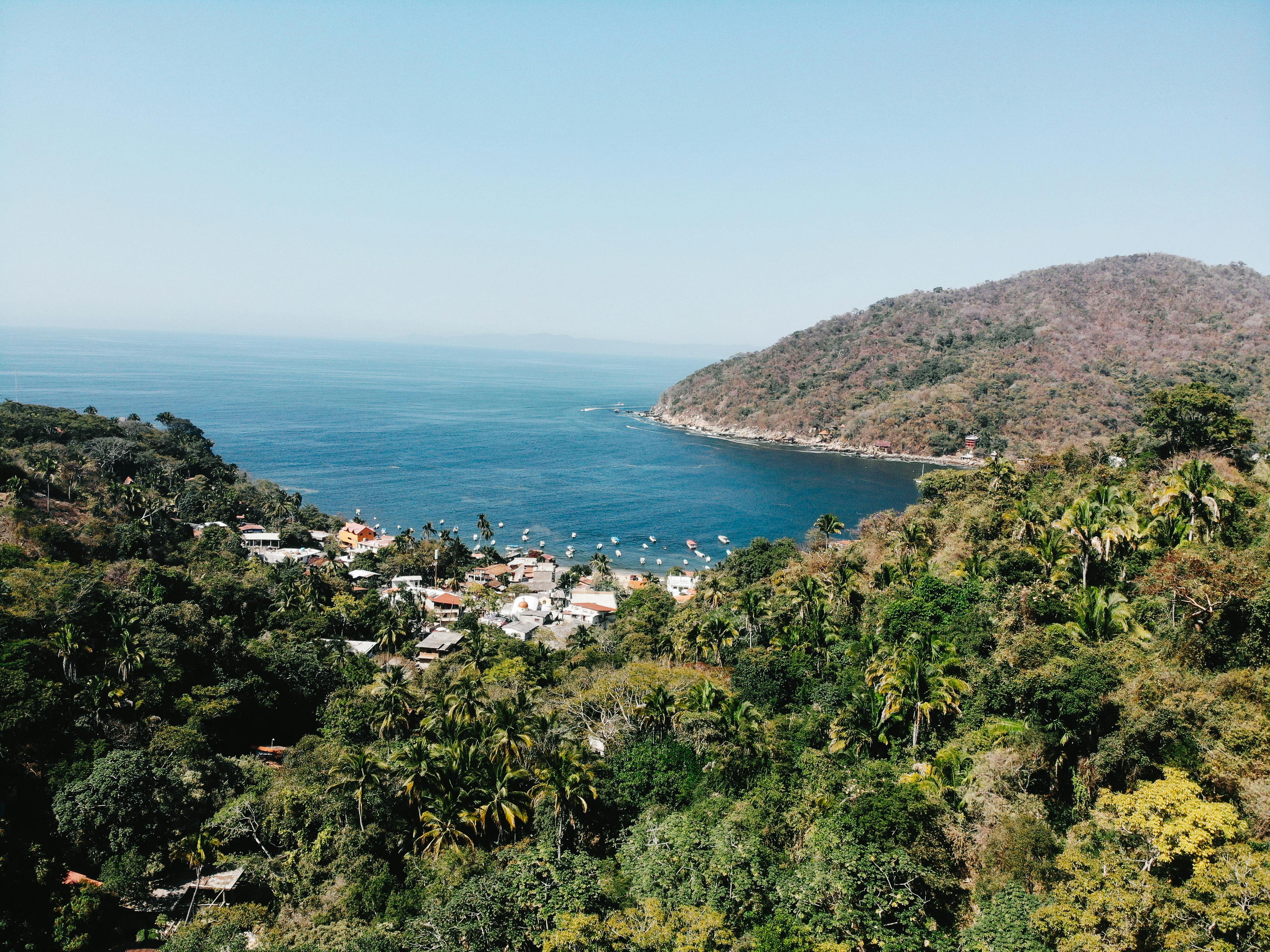 A Coastal Village at the Bay · Free Stock Photo