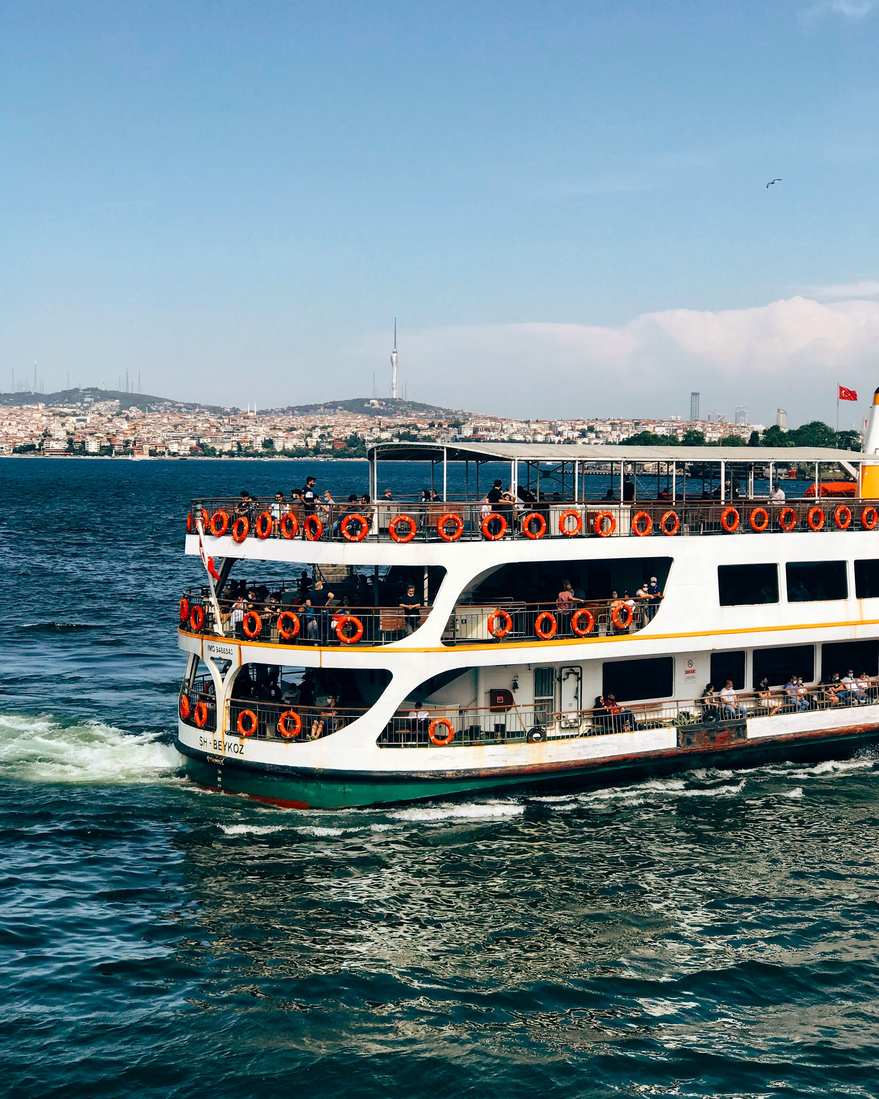 People Cruising Photos, Download The BEST Free People Cruising Stock ...