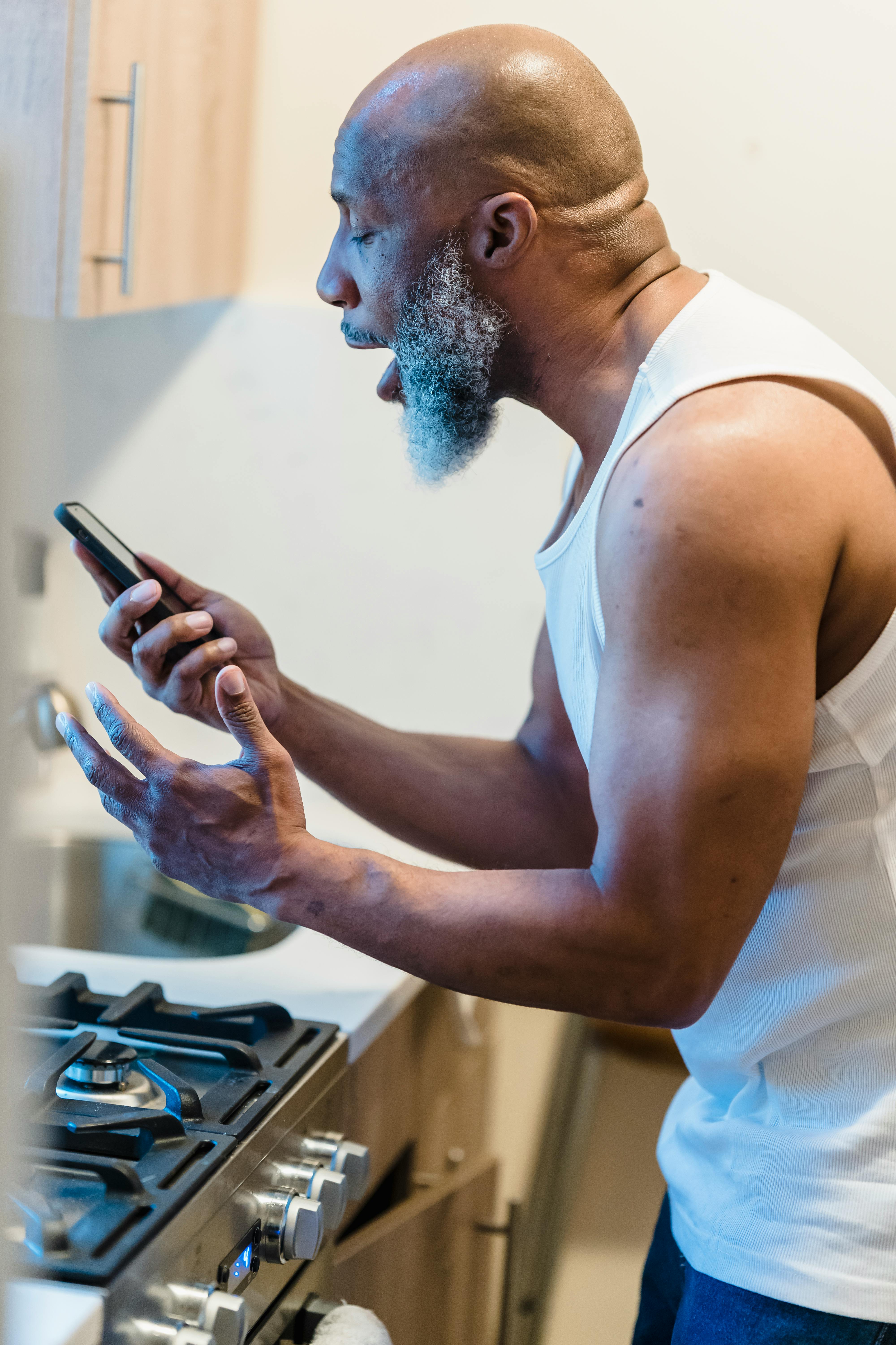 Mad Man Screaming Talking on Phone · Free Stock Photo
