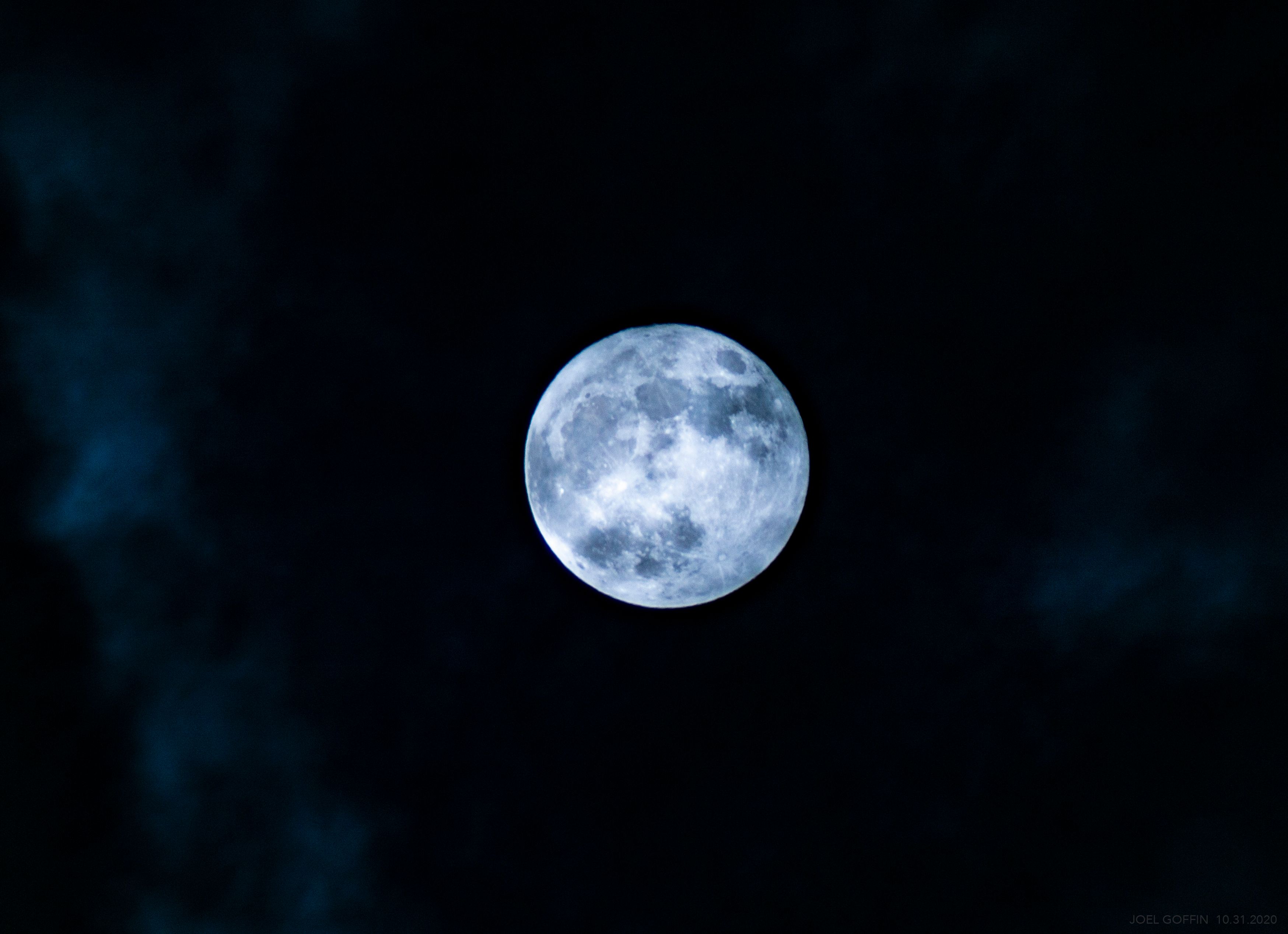 Full Moon at Night · Free Stock Photo