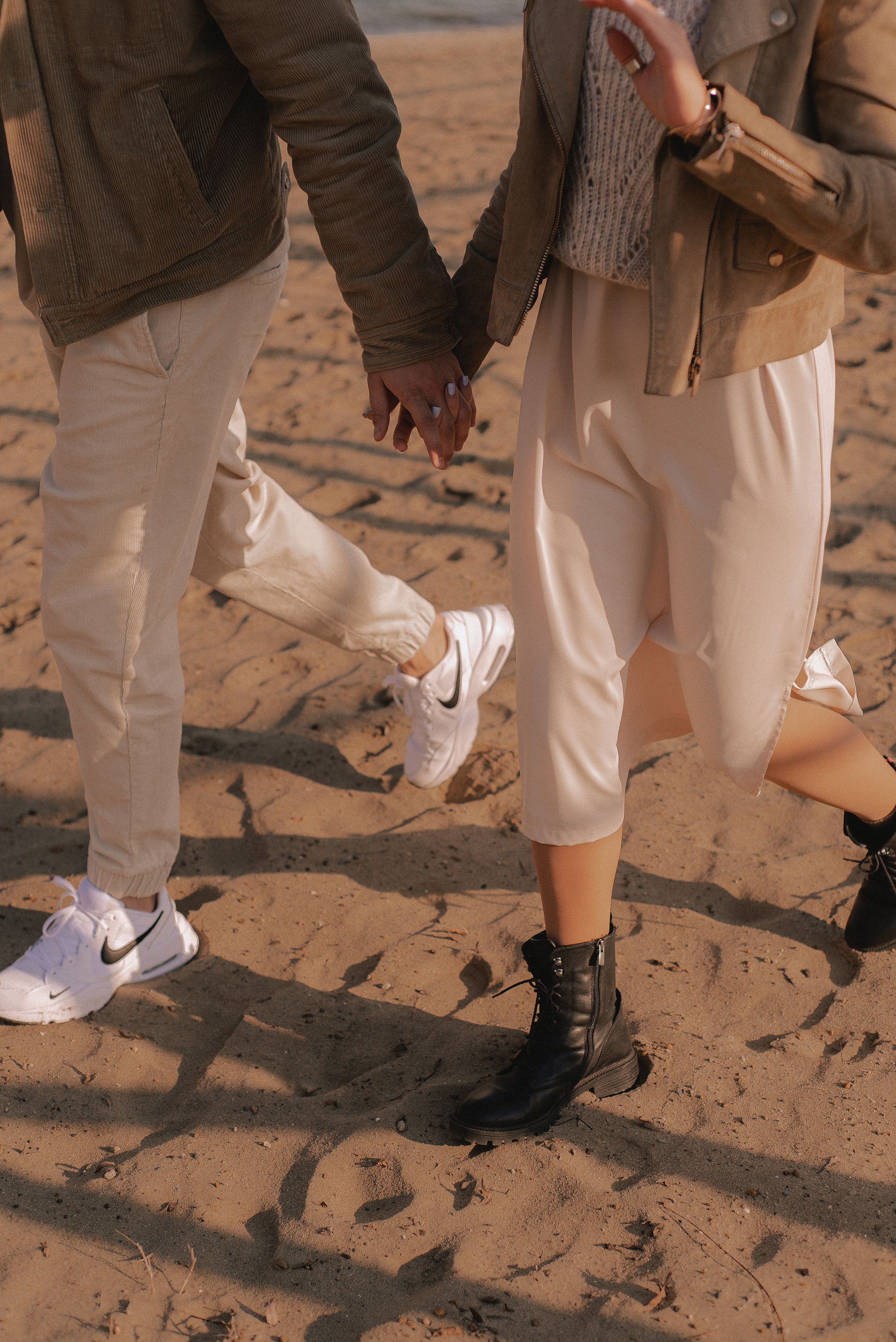 Feet Walking Photos, Download The BEST Free Feet Walking Stock Photos ...
