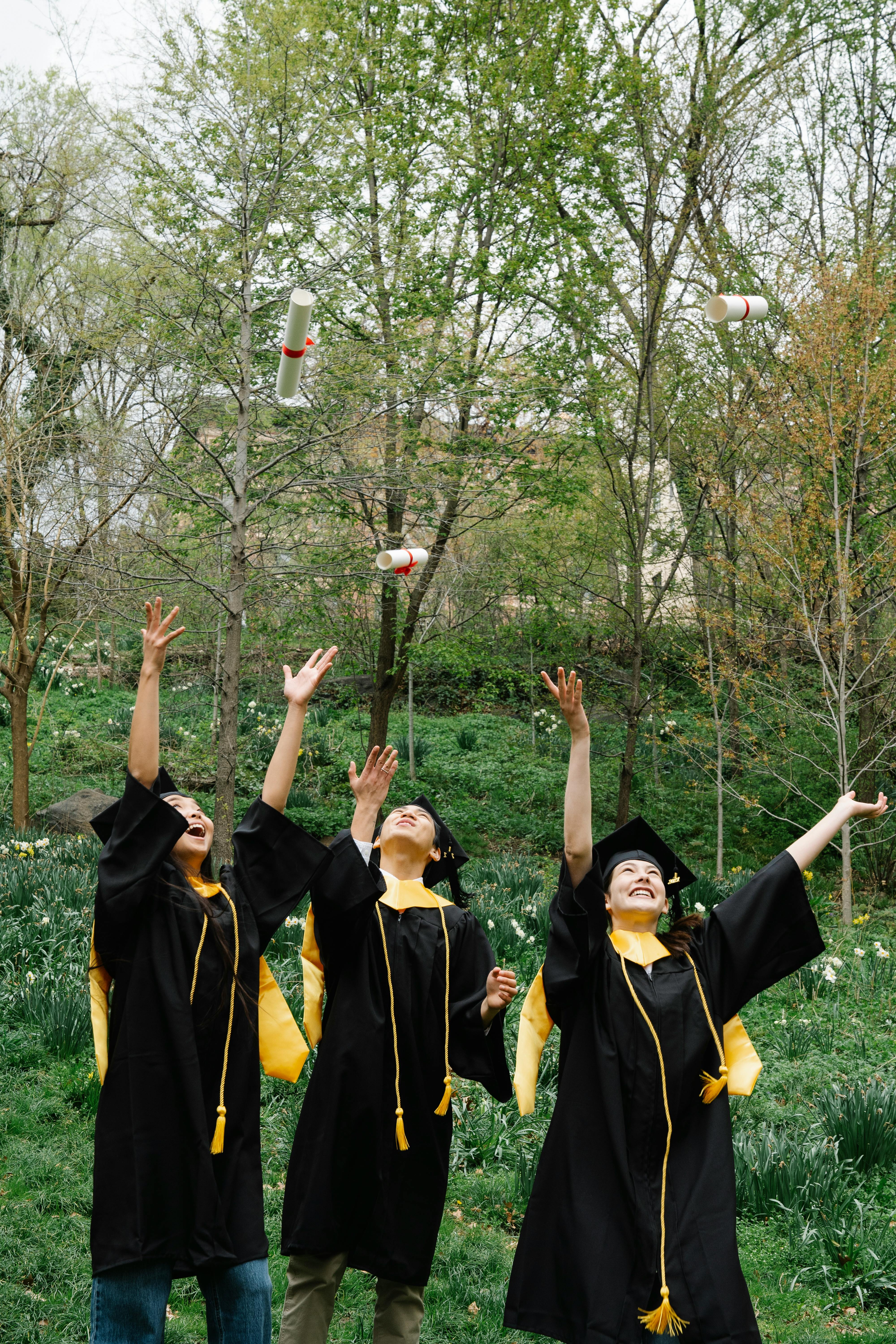 Graduation Cap Throwing Photos, Download The BEST Free Graduation Cap ...