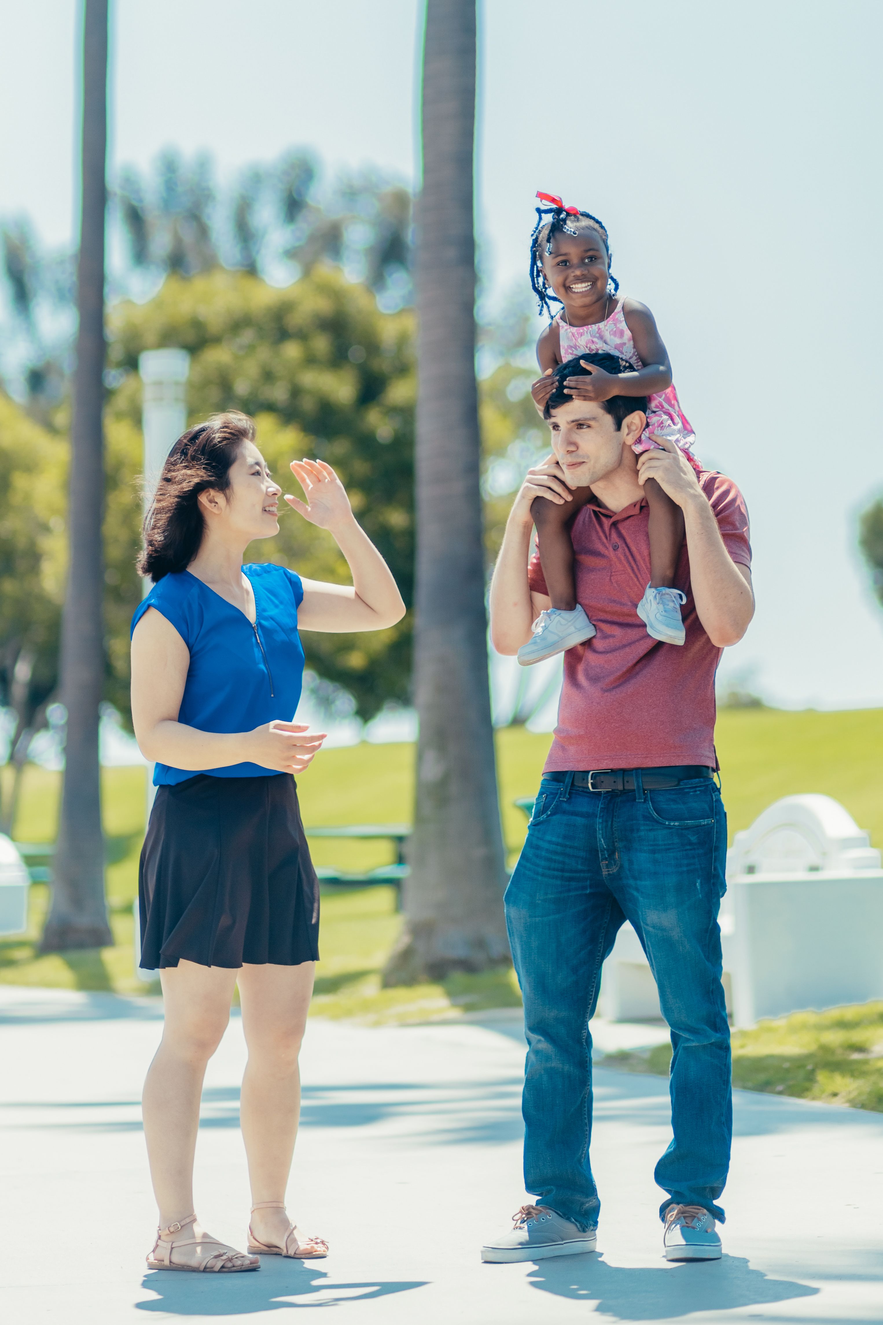 Parents Dropping Off Kids At Daycare Photos, Download The BEST Free ...