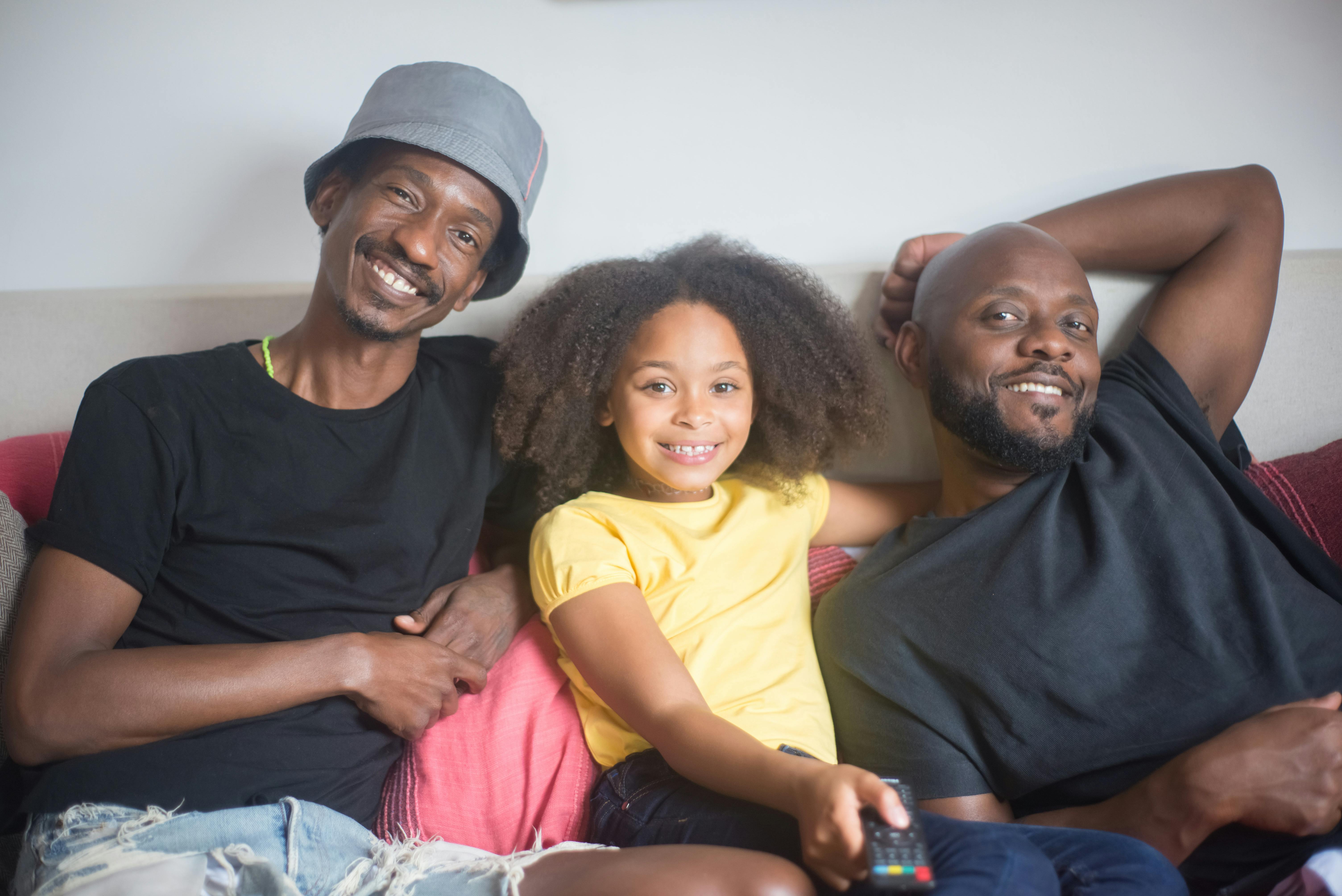 A Family Taking a Groupie Photo · Free Stock Photo