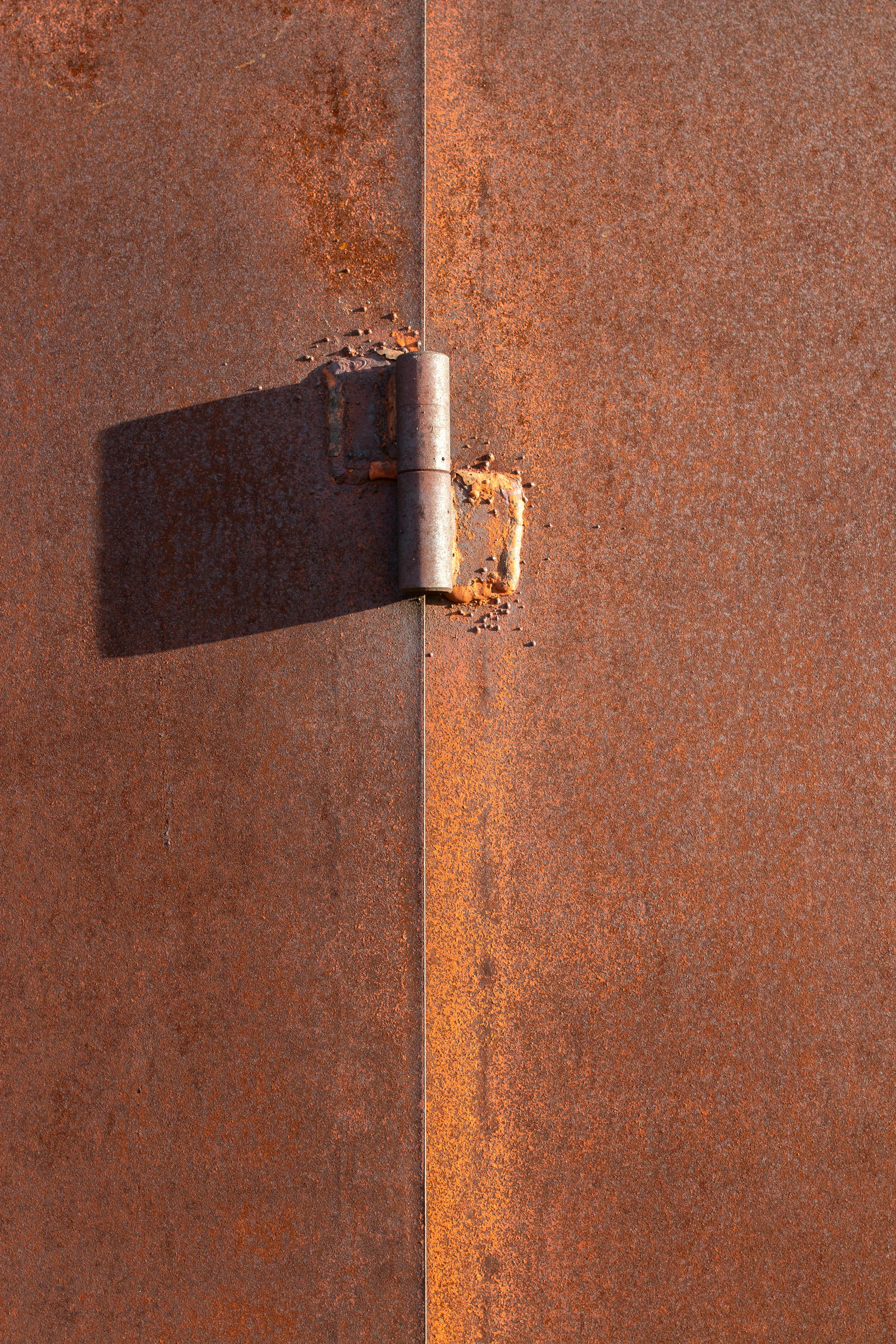 Rusty Camouflage Metal · Free Stock Photo