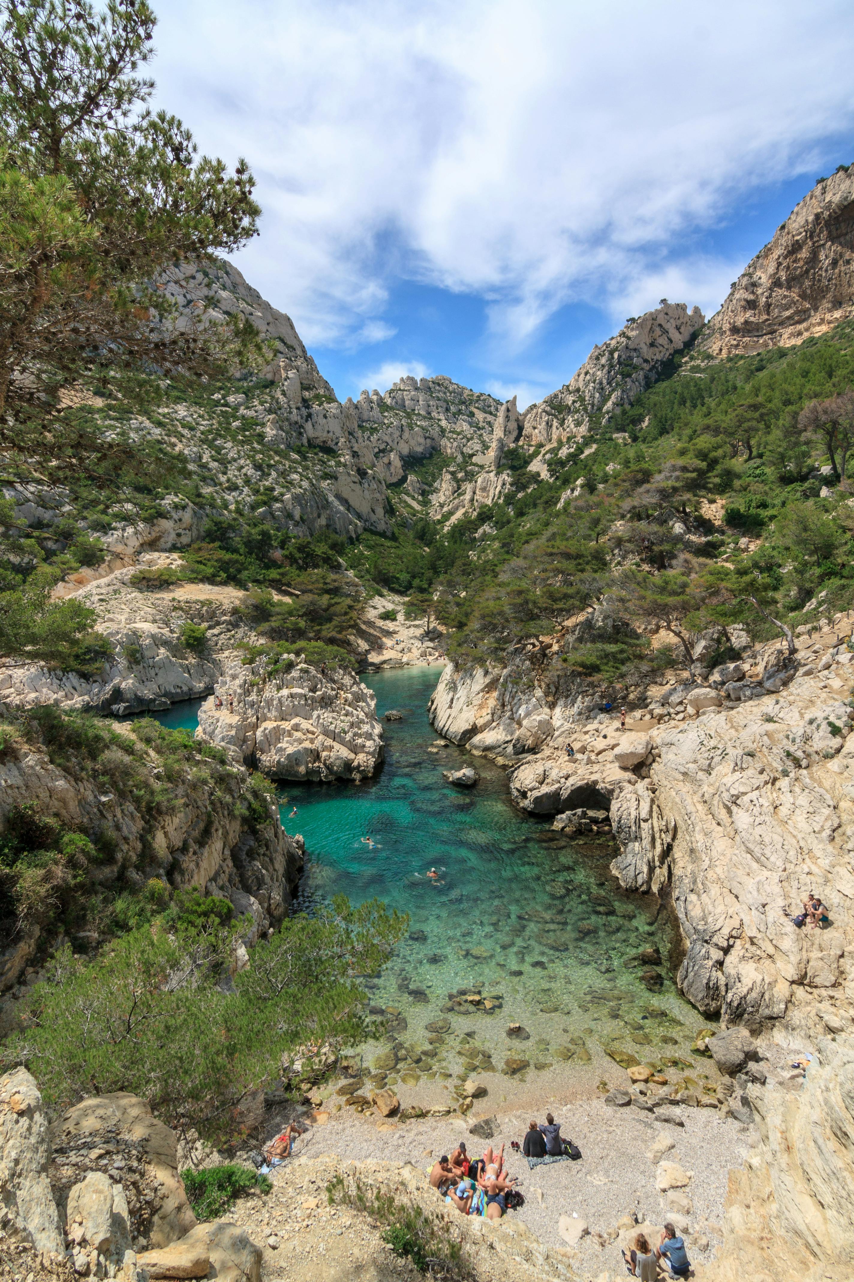 River in Between Mountains · Free Stock Photo