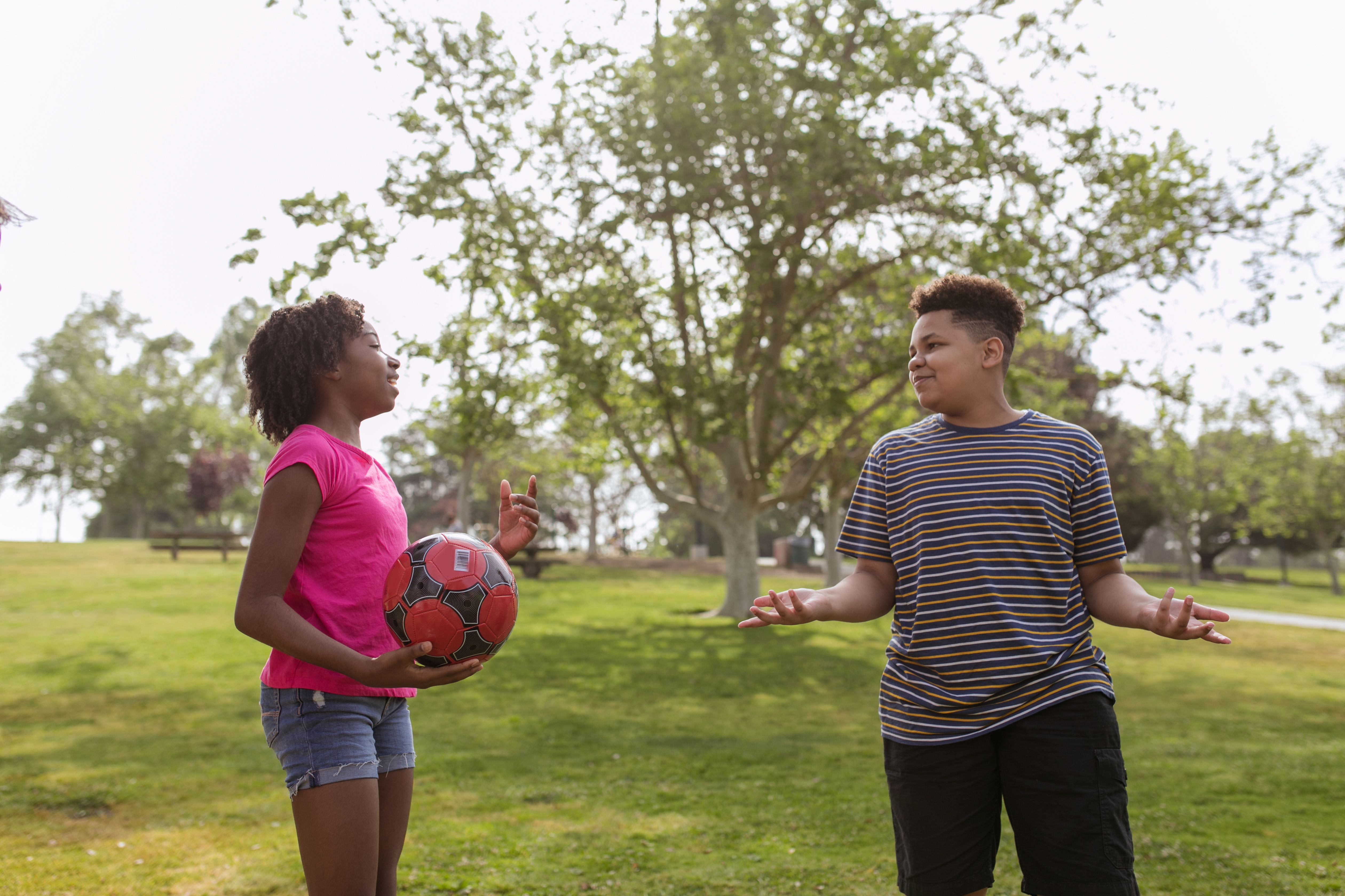 Kissing Teenagers Photos, Download Free Kissing Teenagers Stock Photos ...