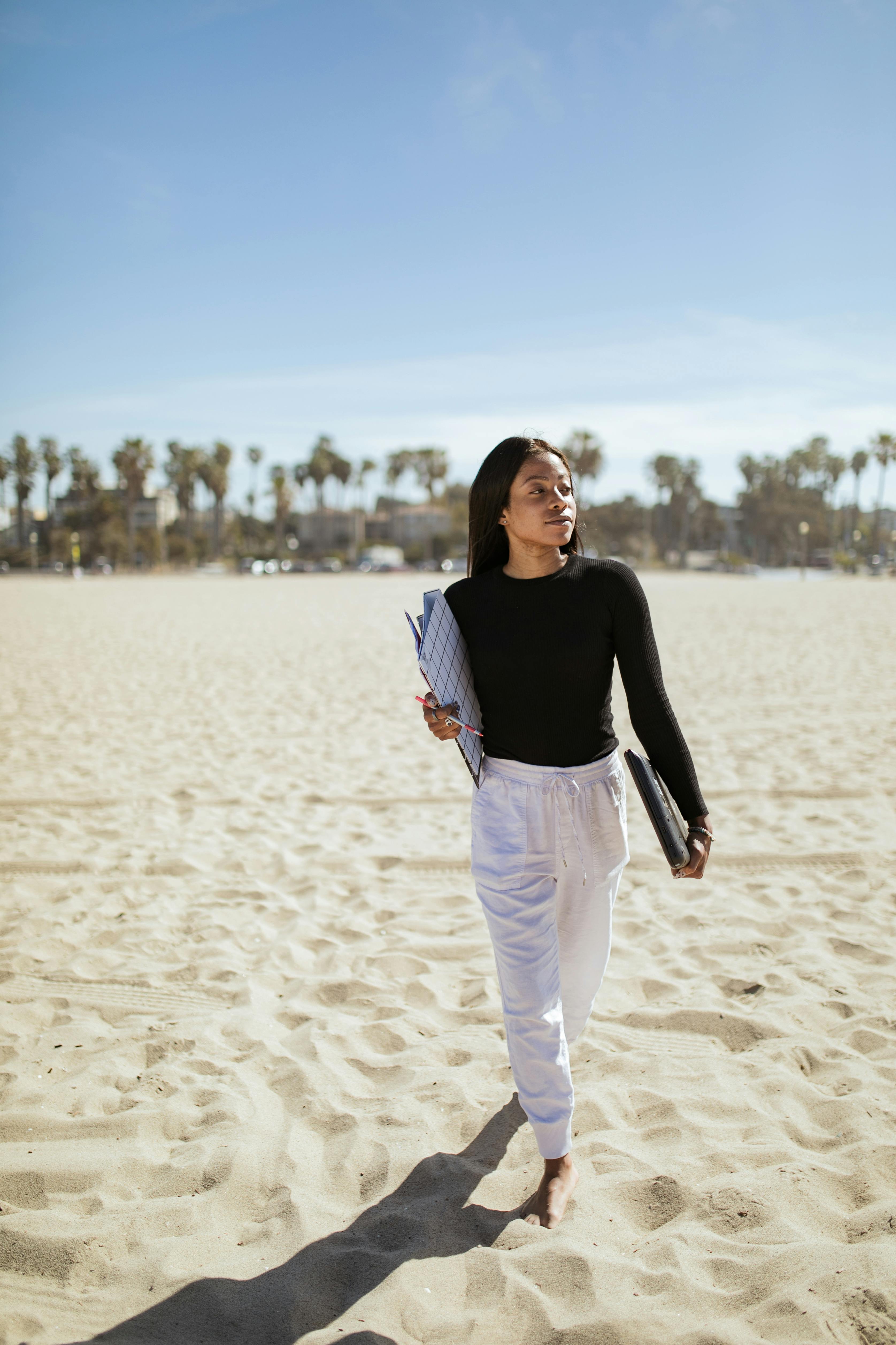 Sun Life Folder Photos, Download The BEST Free Sun Life Folder Stock ...