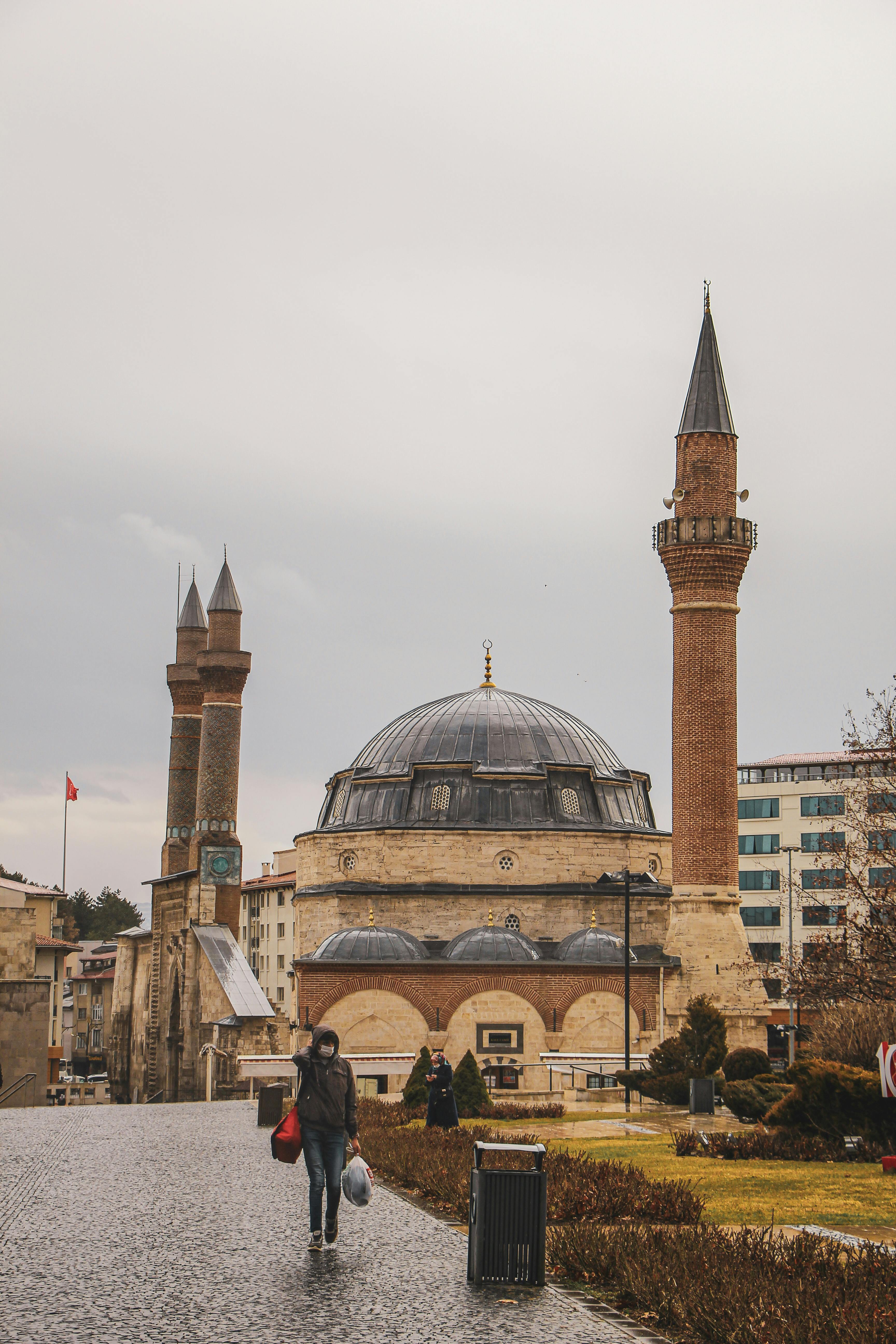Kale Mosque in Sivas, Turkey · Free Stock Photo