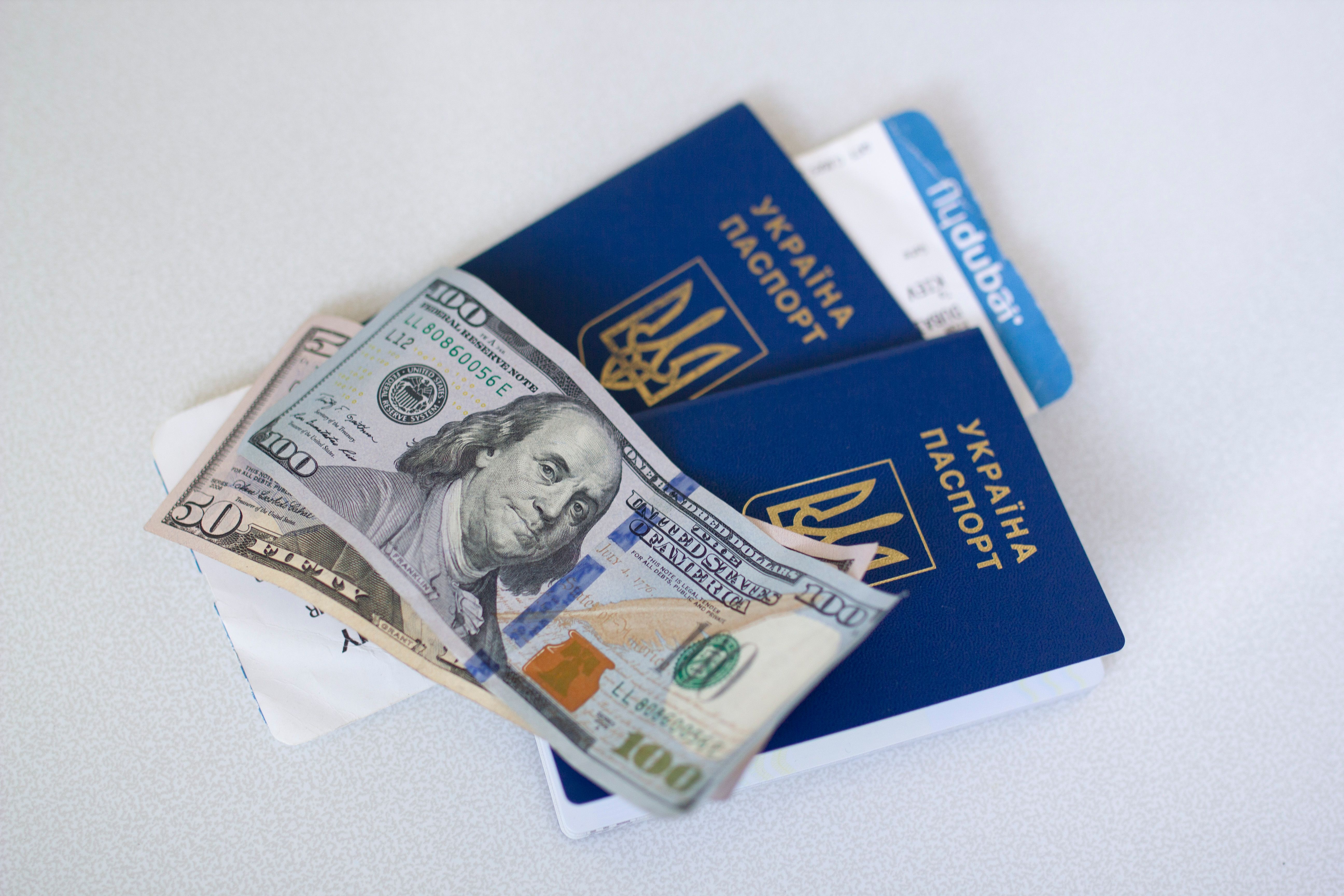Losing Money Photos, Download The BEST Free Losing Money Stock Photos ...