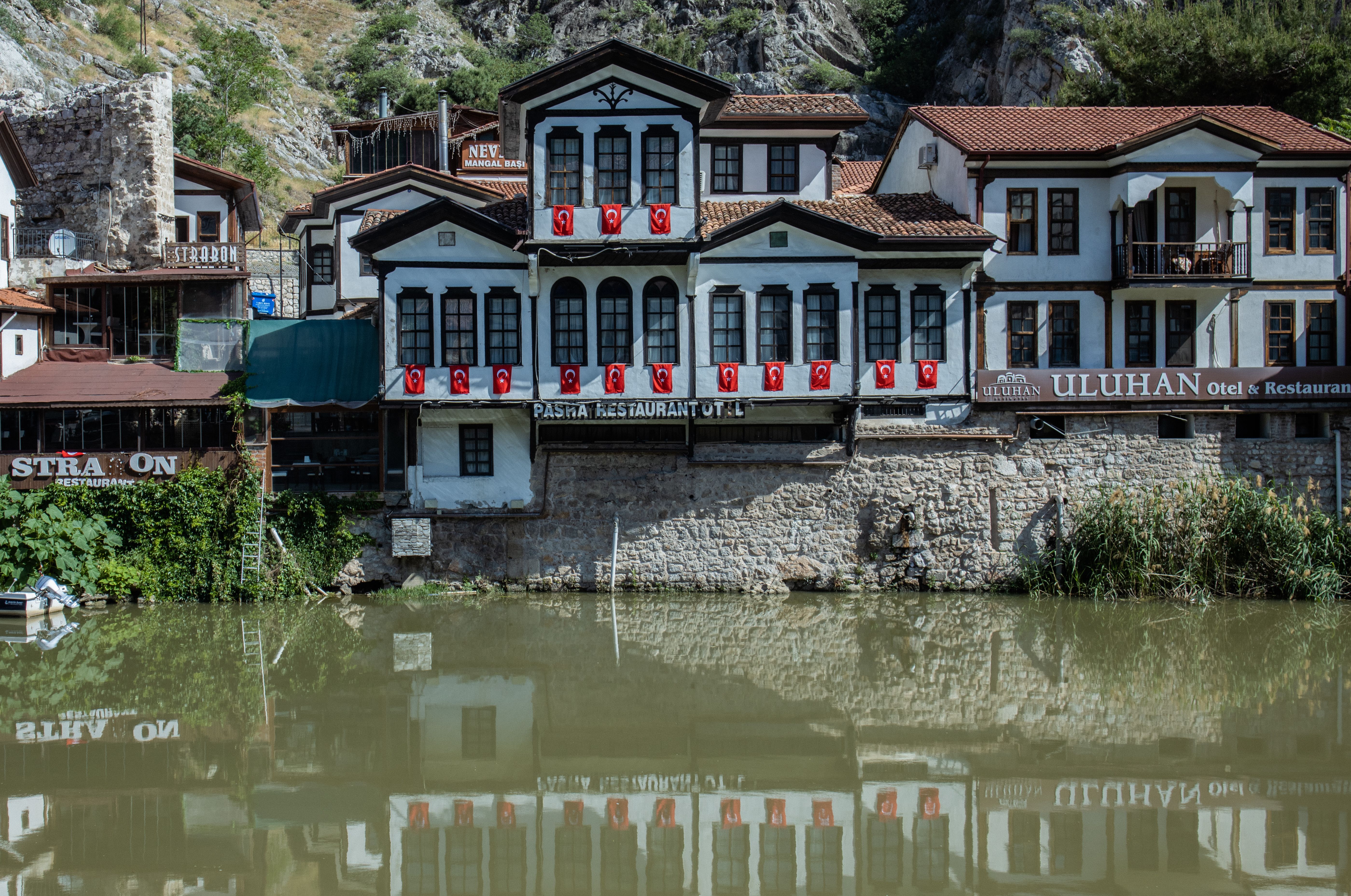 A Restaurant by the Lake · Free Stock Photo