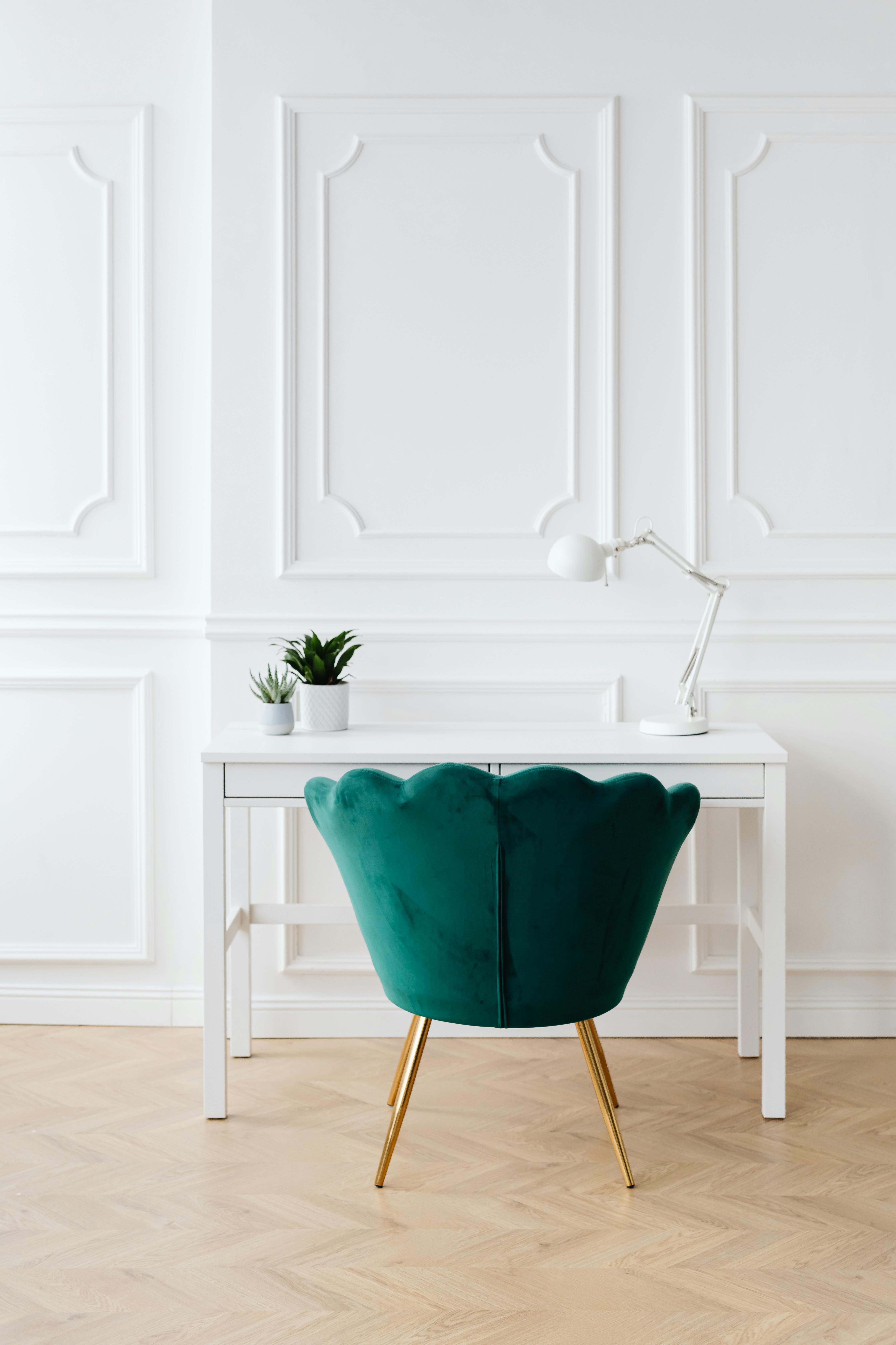 Wall Moulding Photos, Download The BEST Free Wall Moulding Stock Photos ...