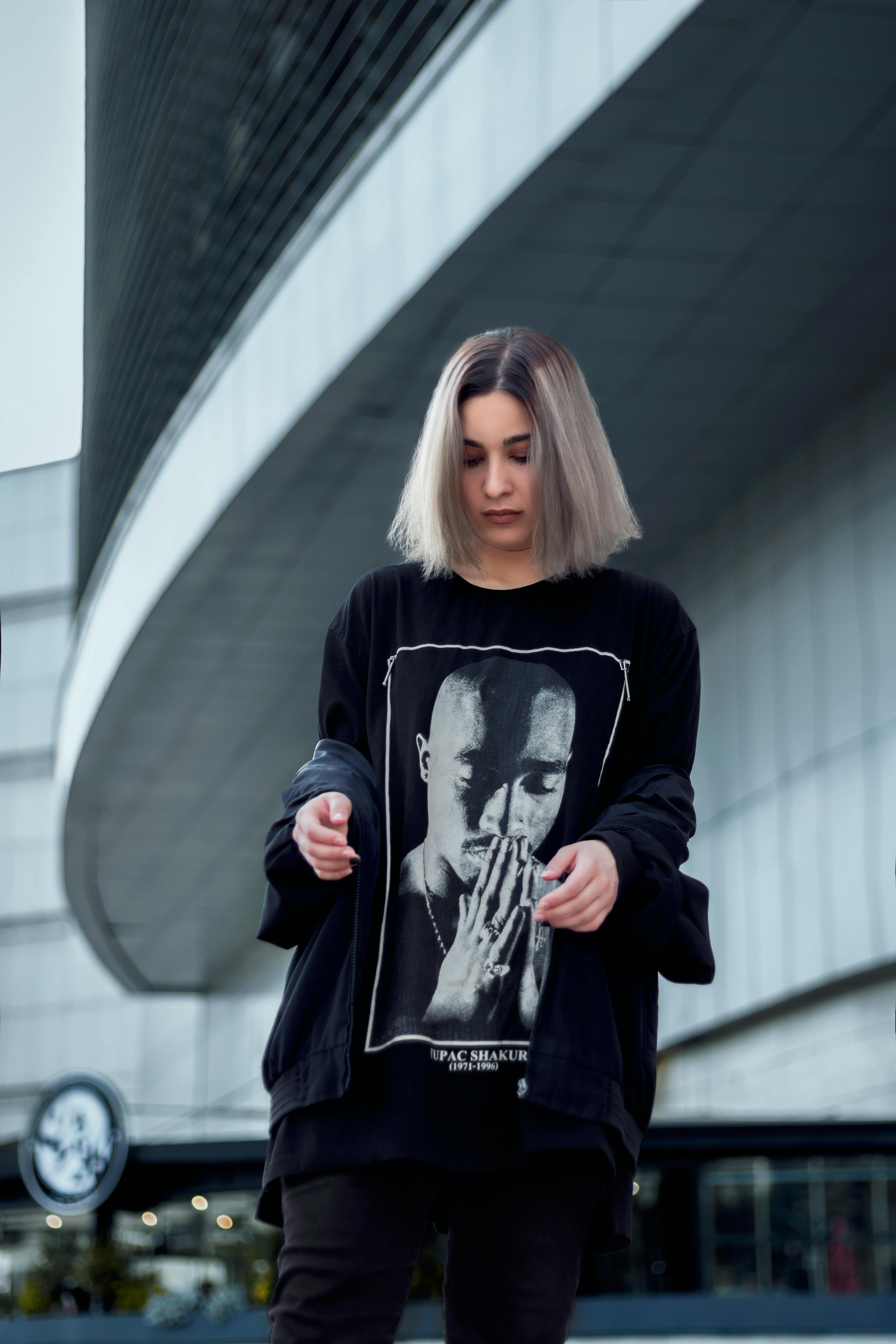 Tupac Photos, Download The BEST Free Tupac Stock Photos & HD Images