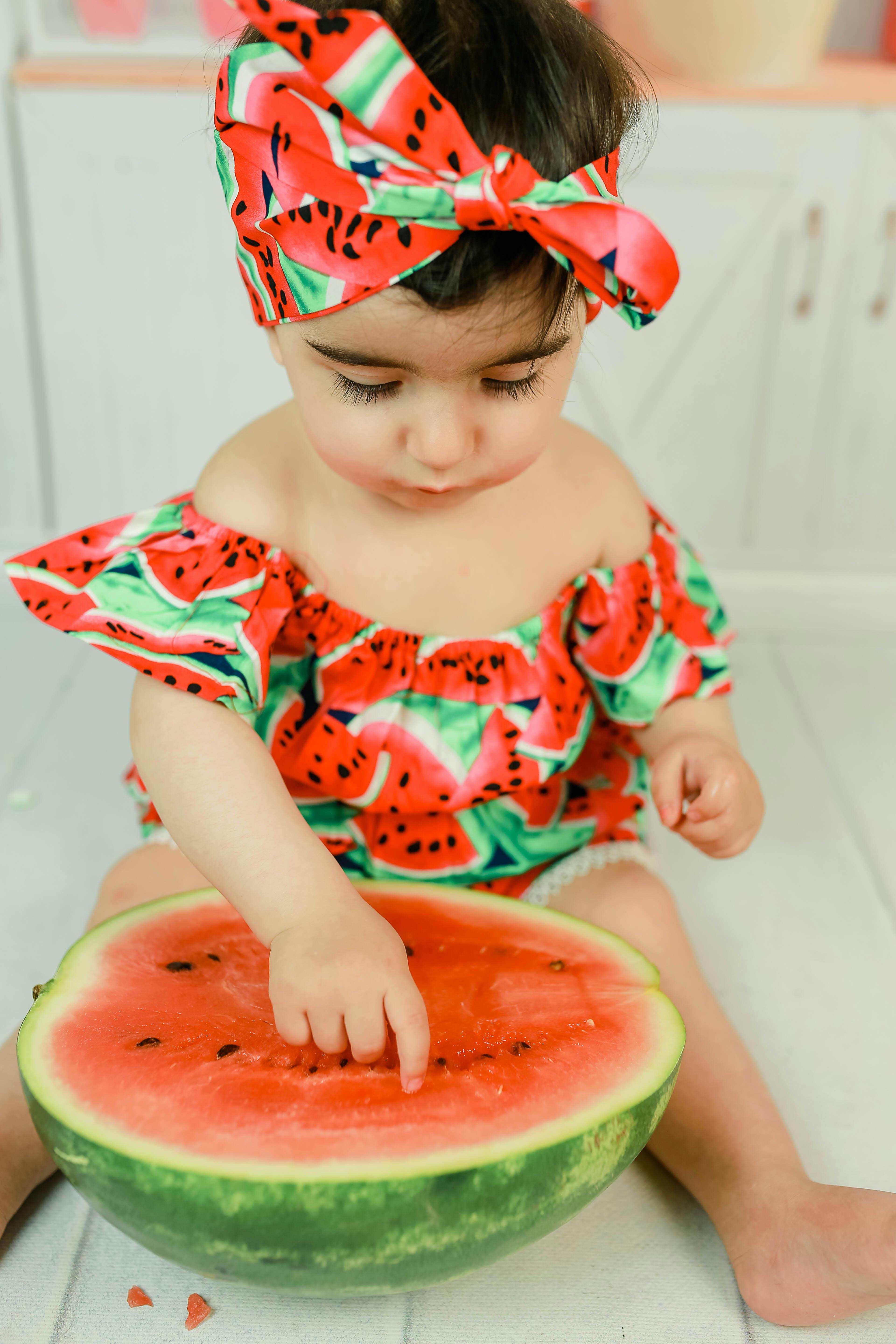 Poking Kids Photos, Download The BEST Free Poking Kids Stock Photos ...