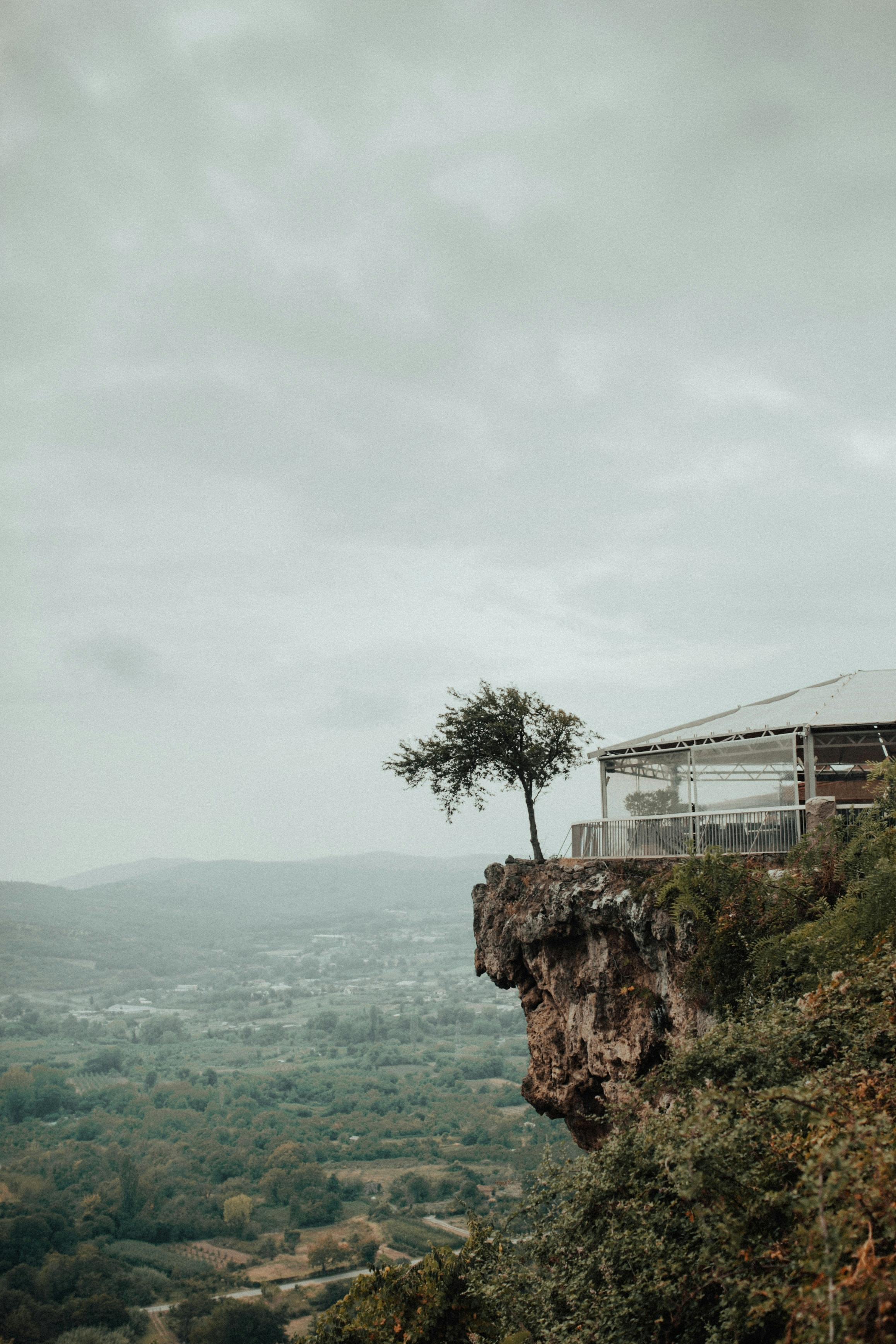 Wood Railing over the Cliffs of a Mountain Park · Free Stock Photo