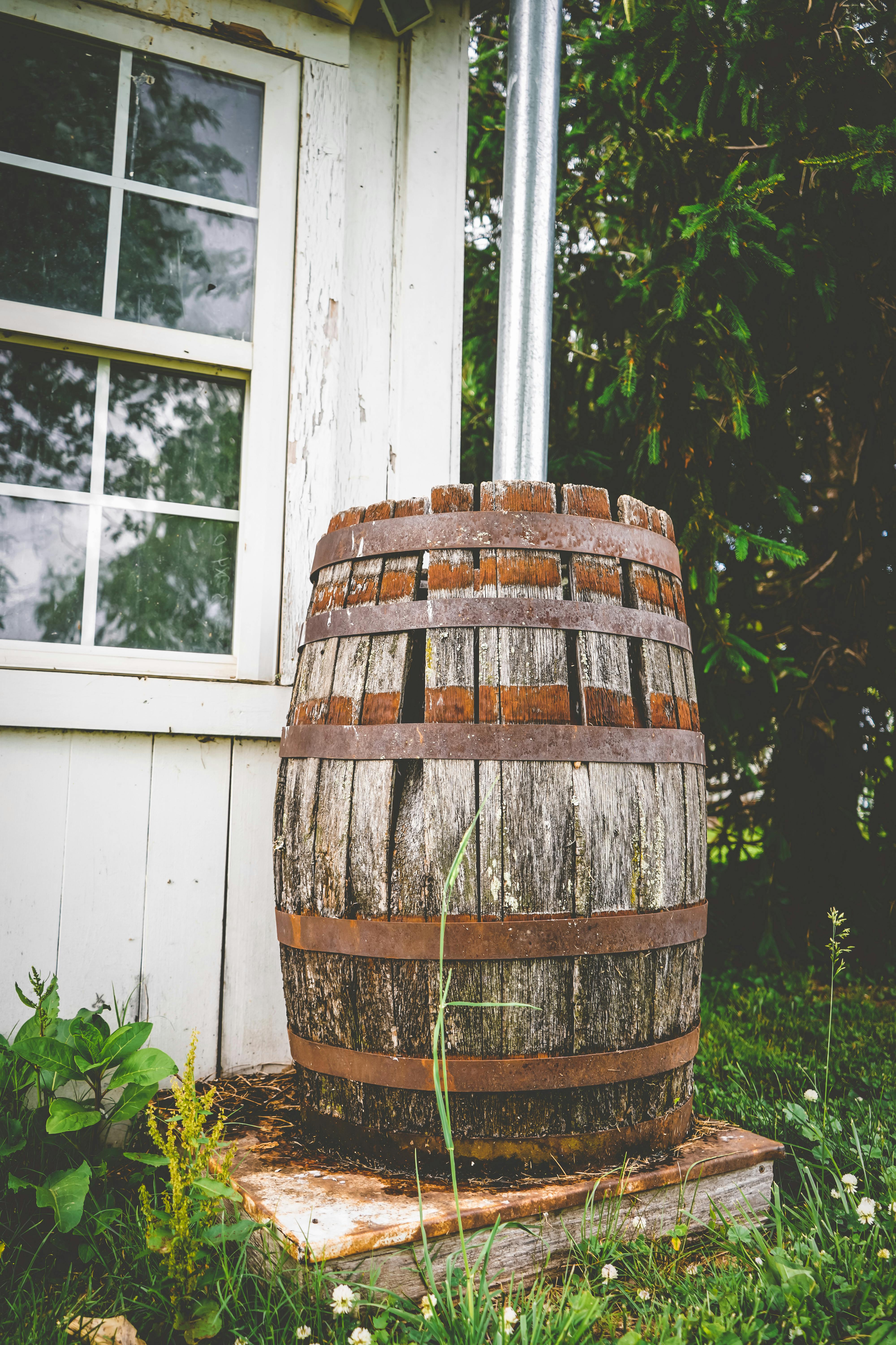 Wooden Barrel And Ropes · Free Stock Photo