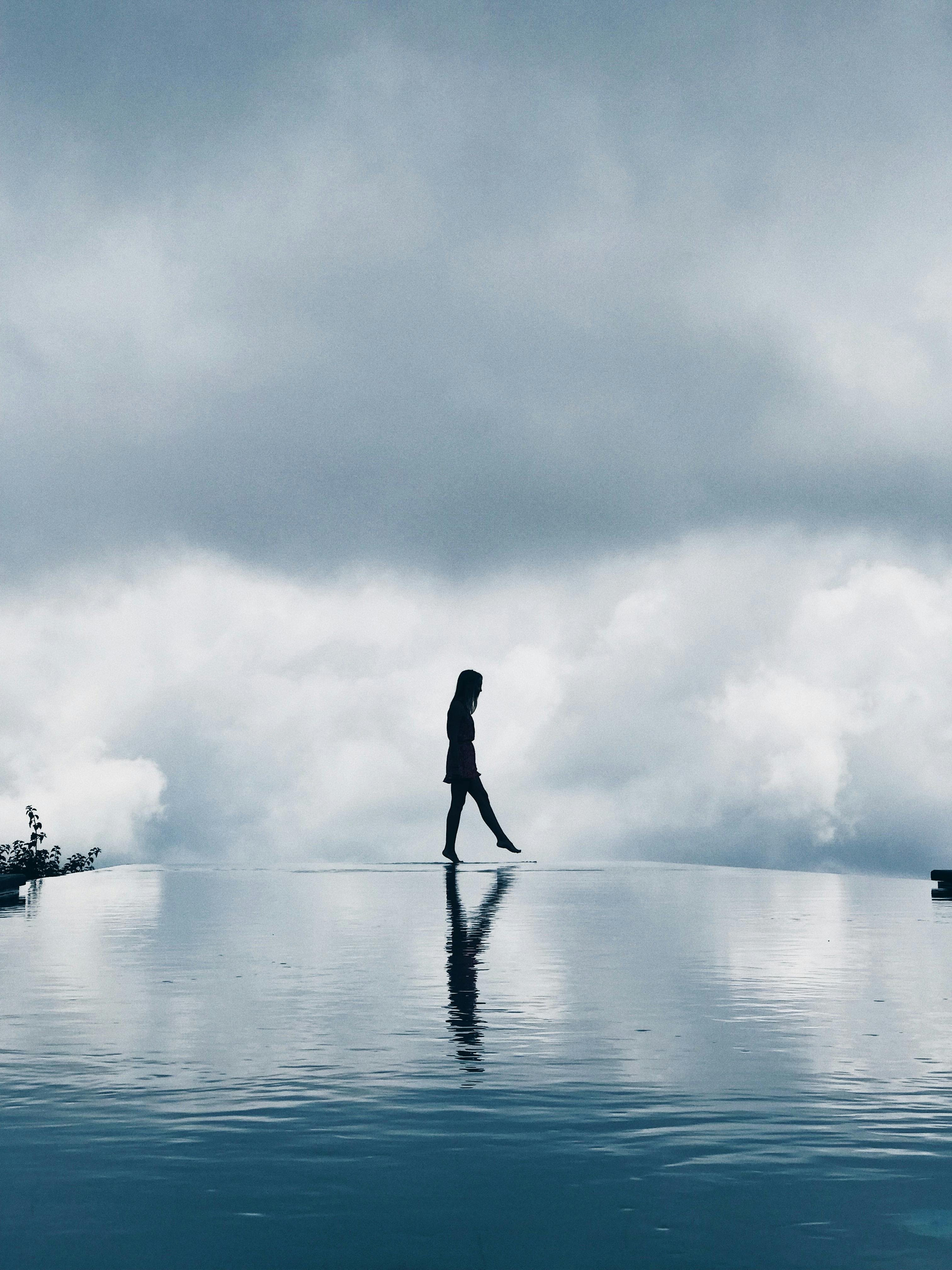 Infinity Pool Photos, Download The BEST Free Infinity Pool Stock Photos ...