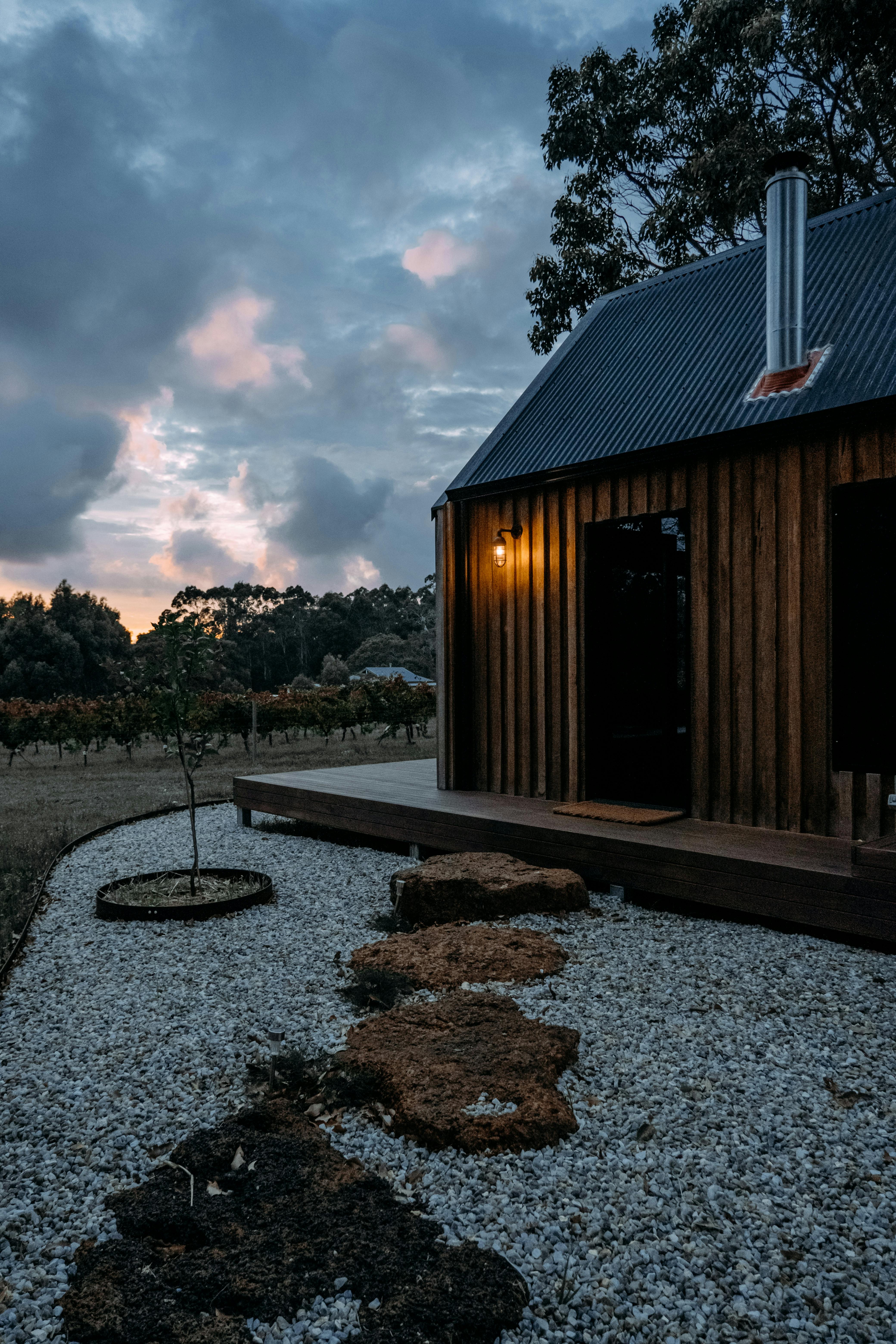 Modern Homestead Photos, Download The BEST Free Modern Homestead Stock ...