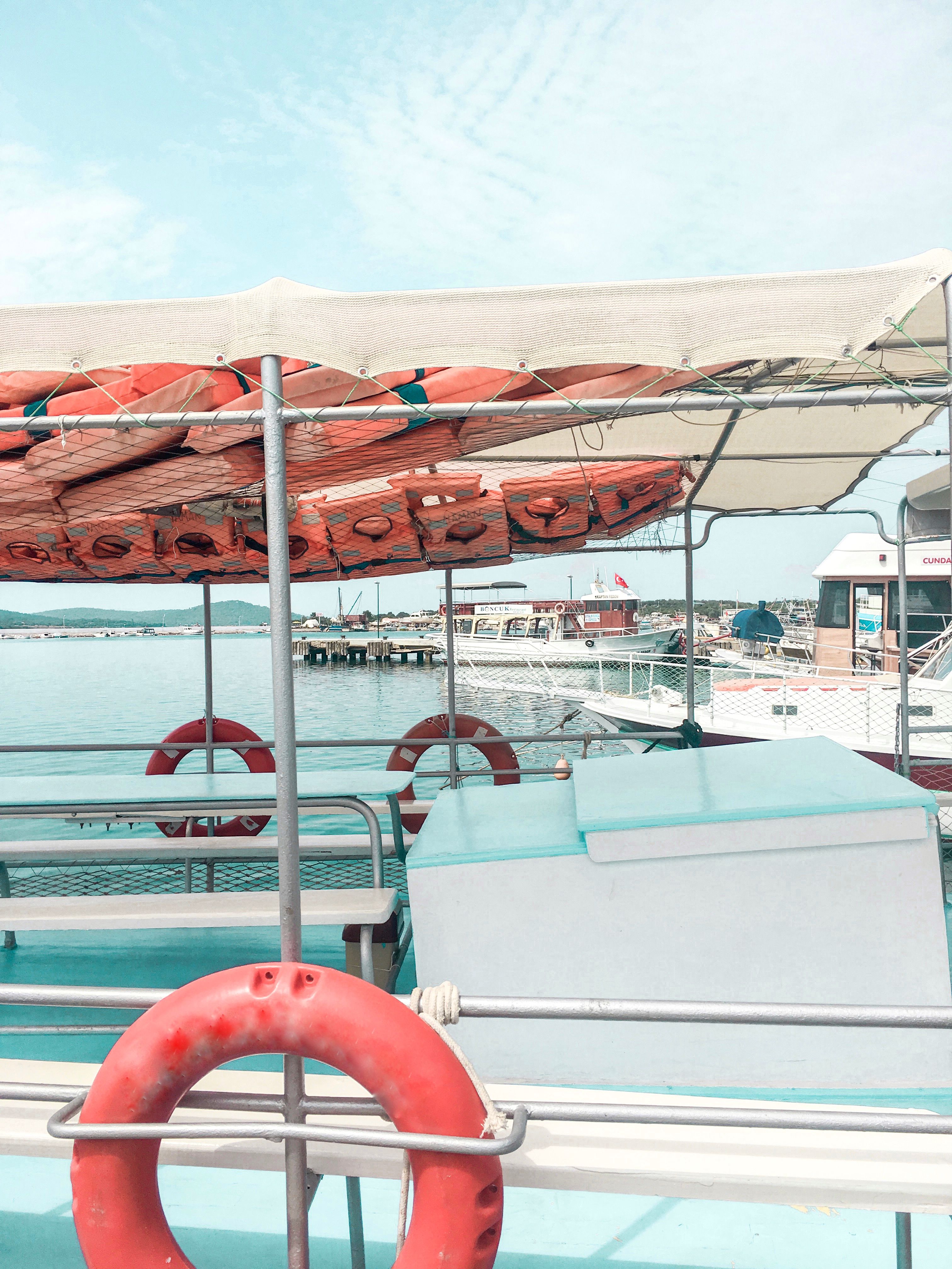 Lifebuoys Photos, Download The BEST Free Lifebuoys Stock Photos & HD Images
