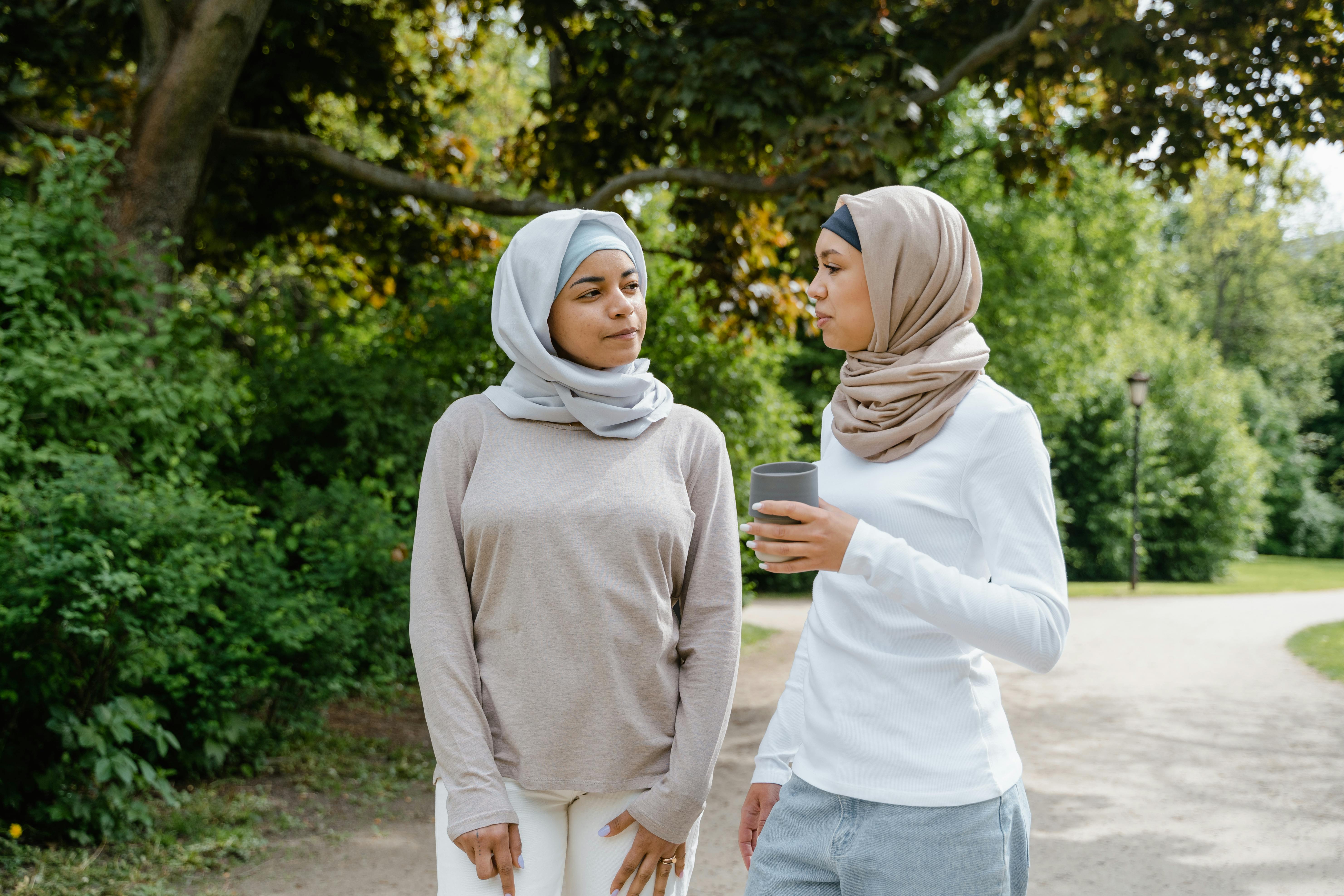 Dressing Modestly Photos, Download The BEST Free Dressing Modestly ...