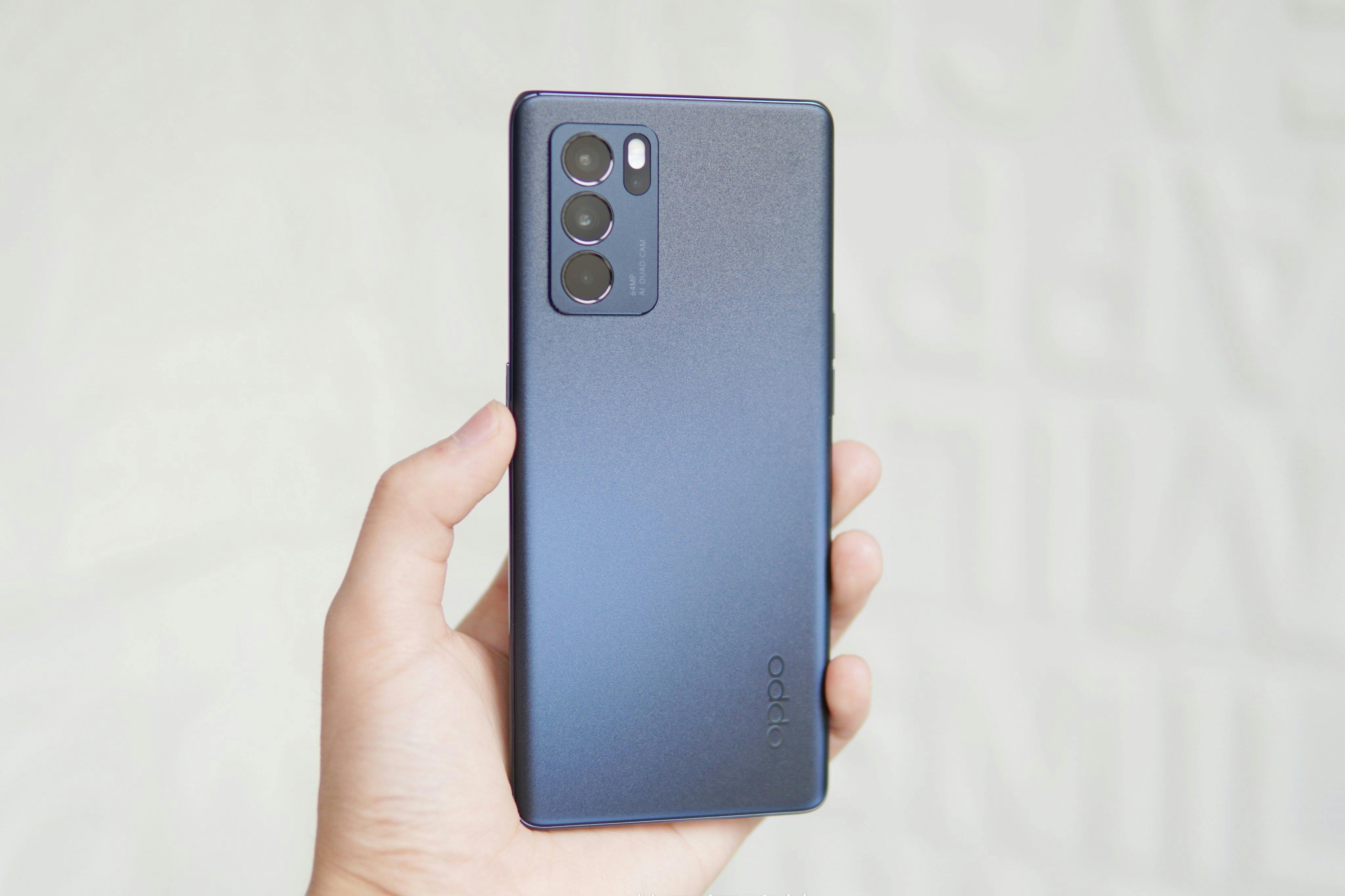 Cameras of Gray Mobile Phone · Free Stock Photo