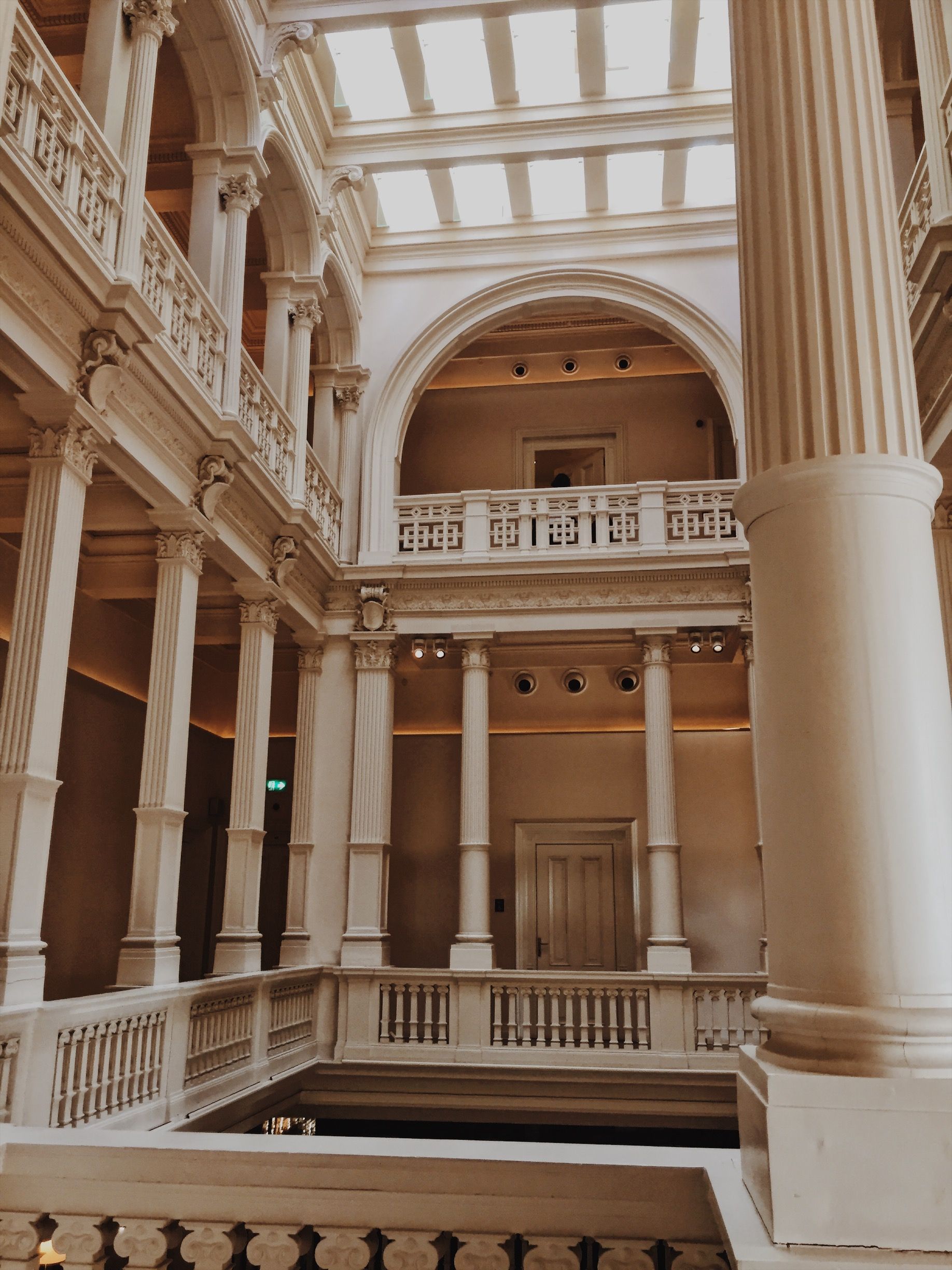 Renaissance Hall of the Museum of Fine Arts · Free Stock Photo