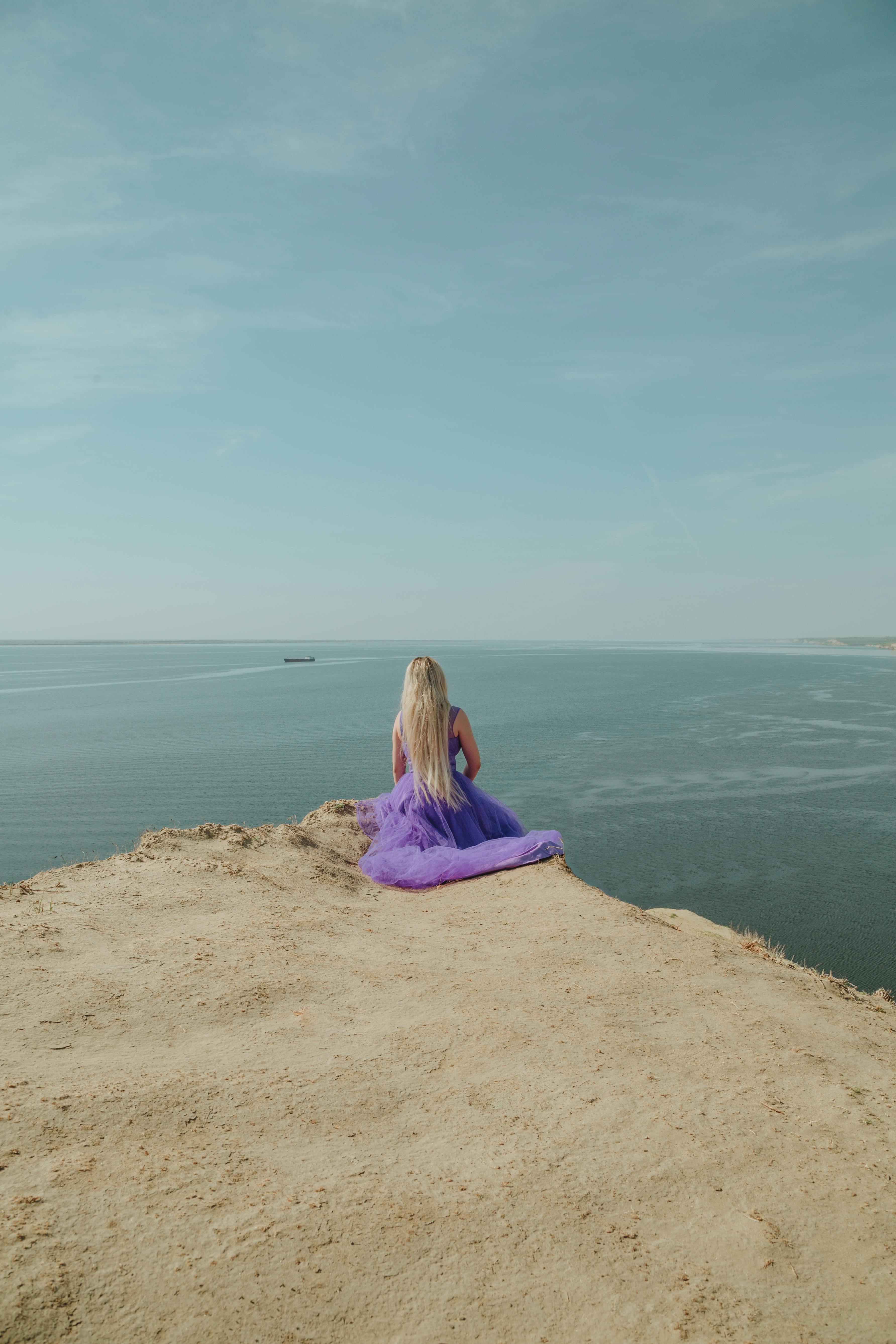 Violet Back Photos, Download Free Violet Back Stock Photos & HD Images