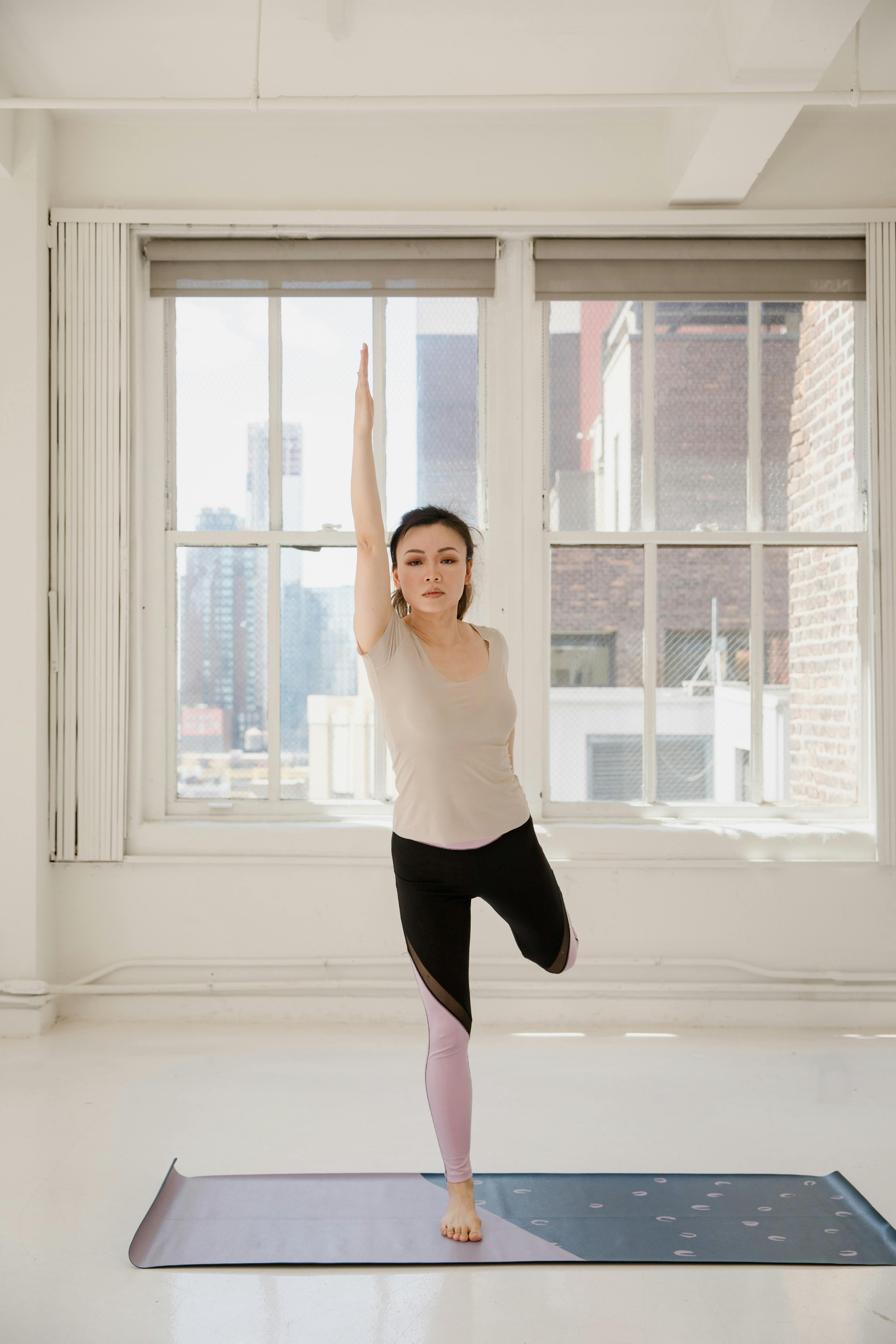 Beautiful Yogi Photos, Download The BEST Free Beautiful Yogi Stock ...