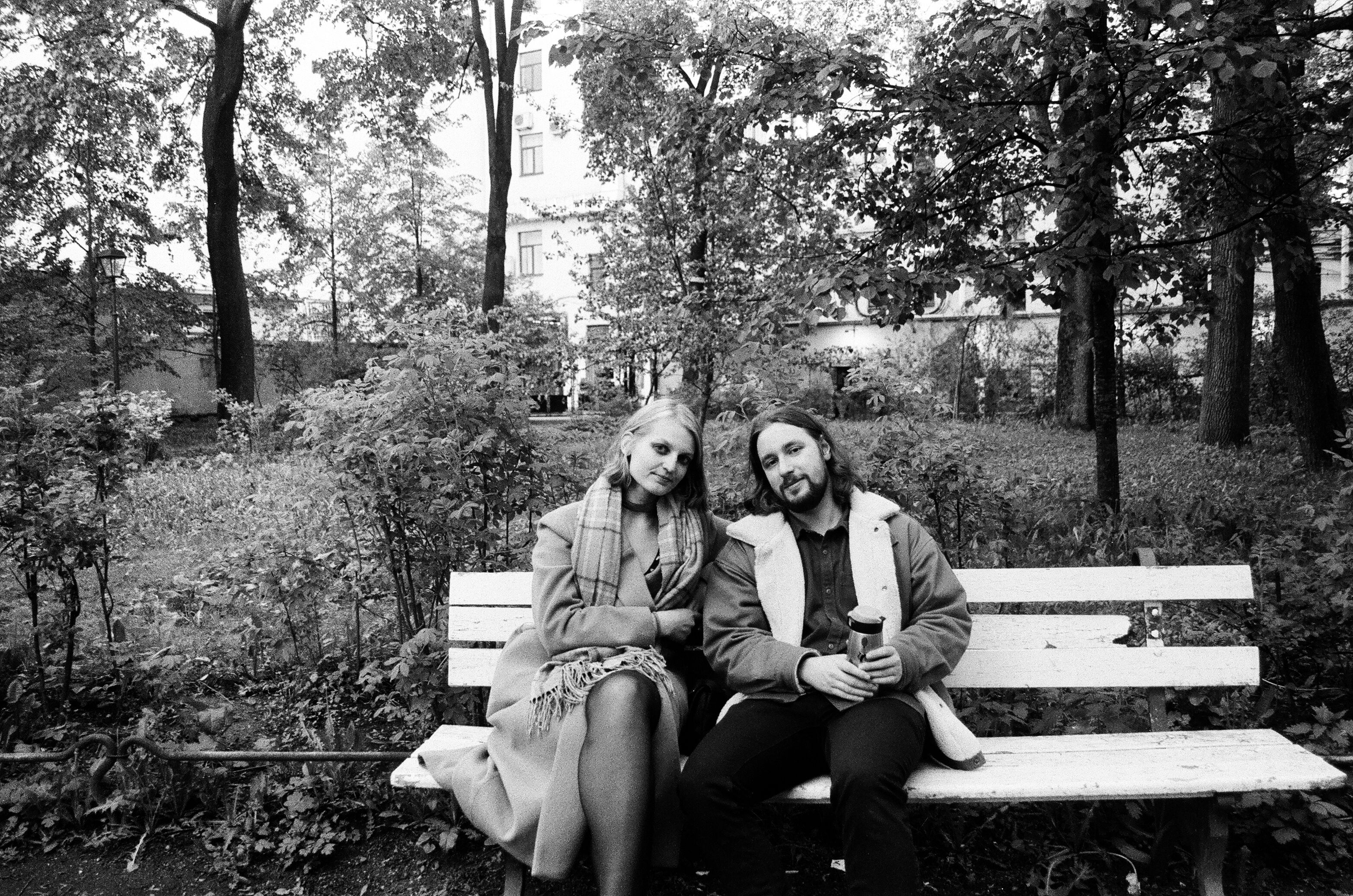 Couple Seated Photos, Download The BEST Free Couple Seated Stock Photos ...