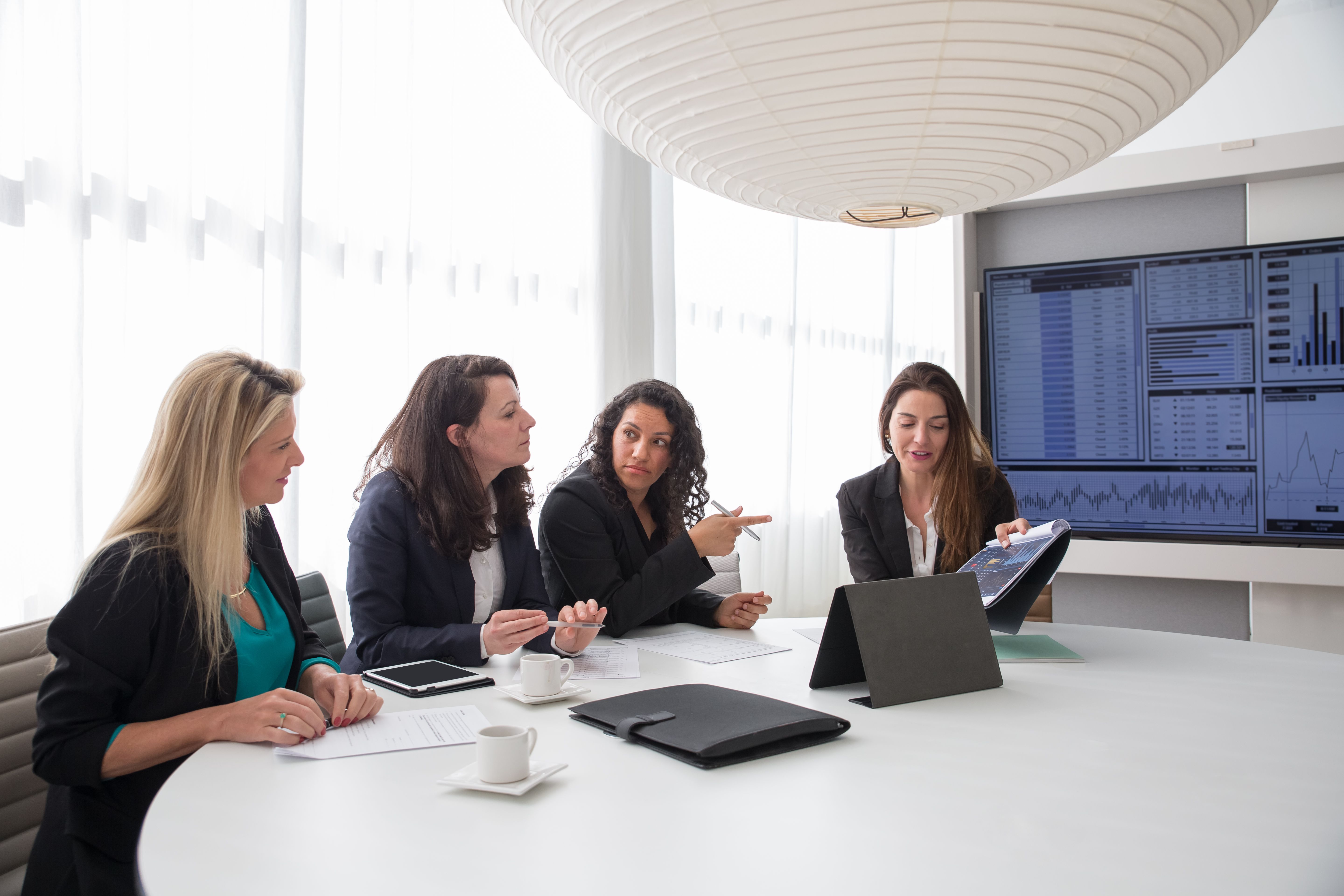 Colleagues in a Meeting · Free Stock Photo