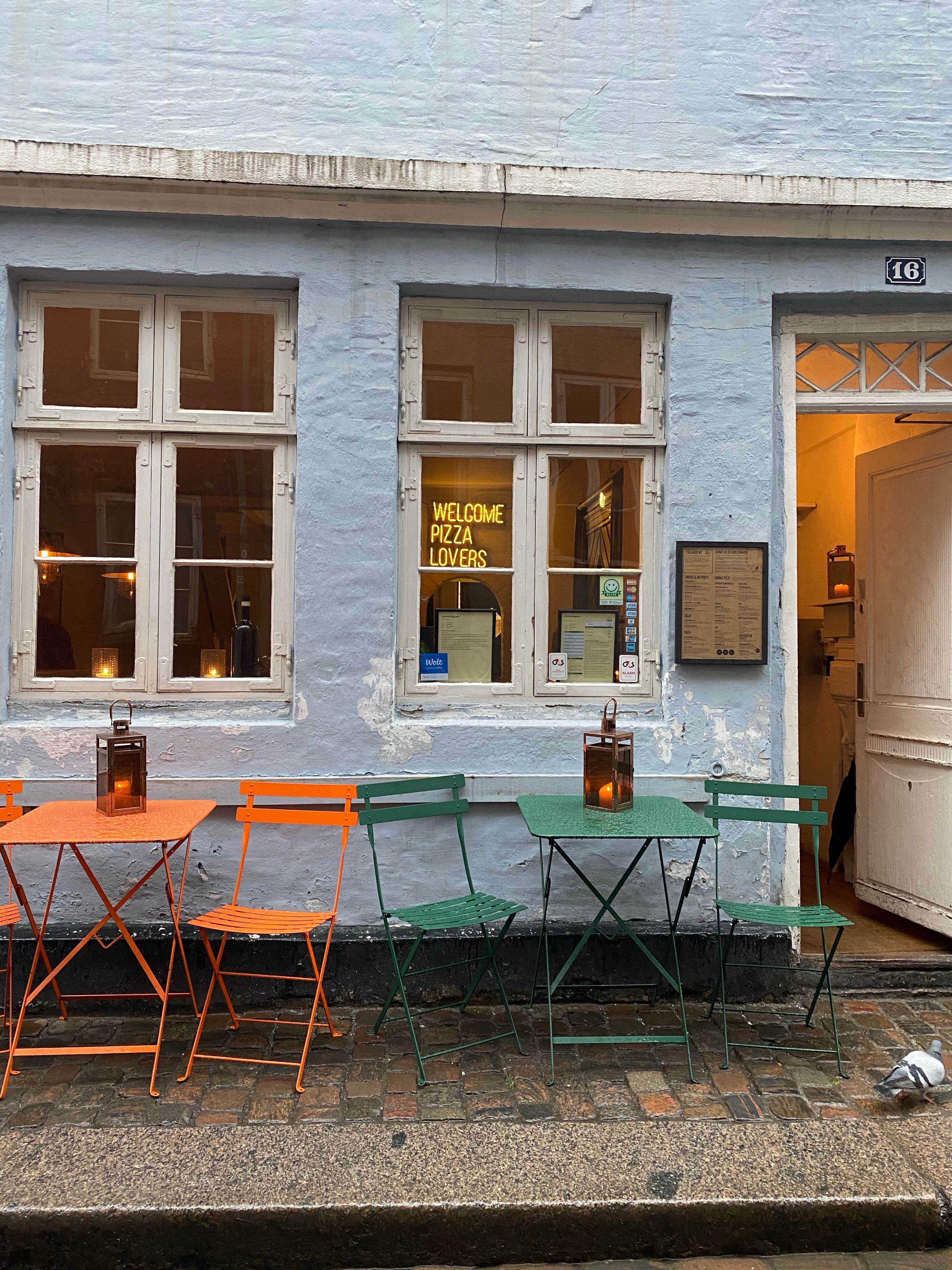 Tables on the Outside of a Pizzeria · Free Stock Photo