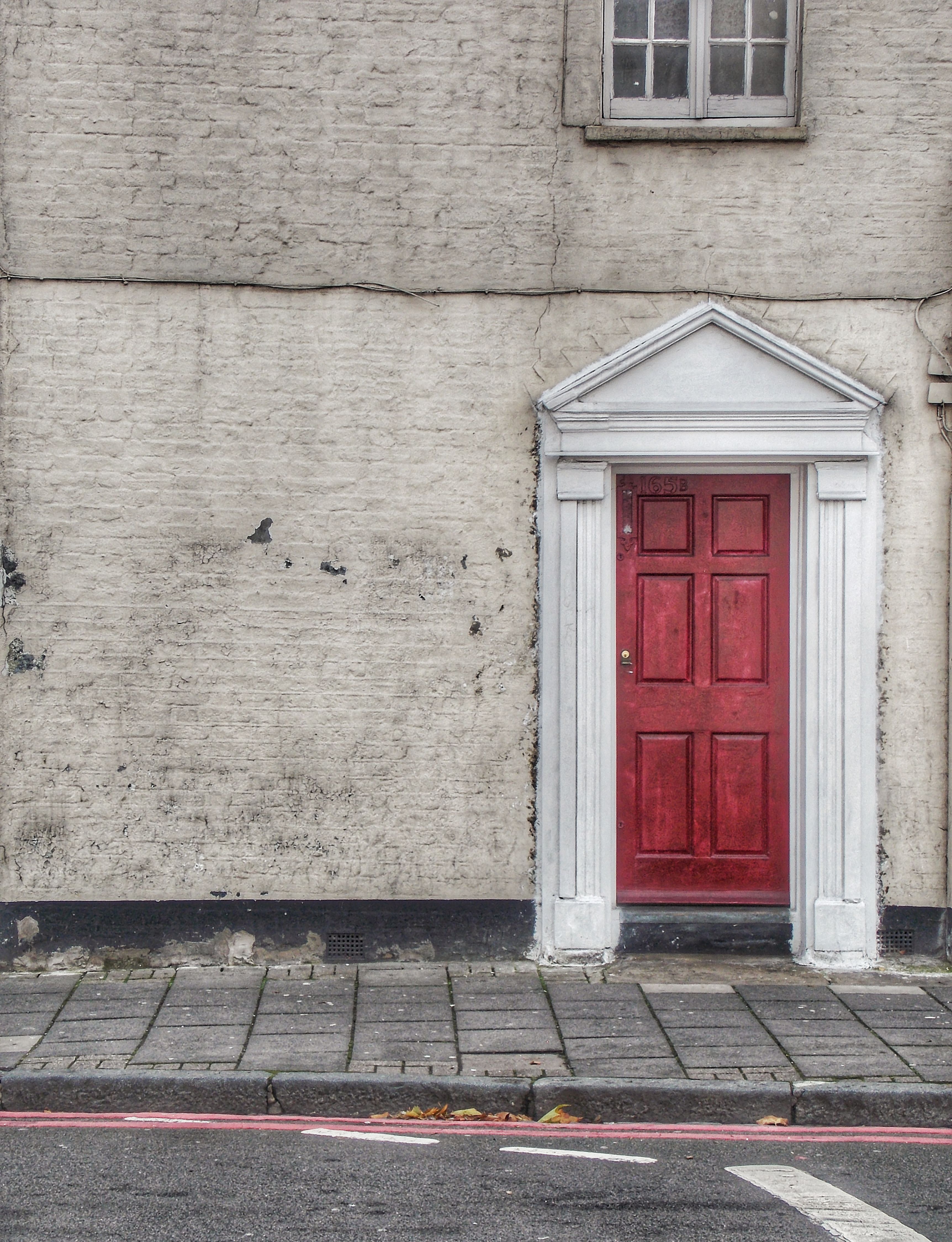A Pathway of a Building · Free Stock Photo