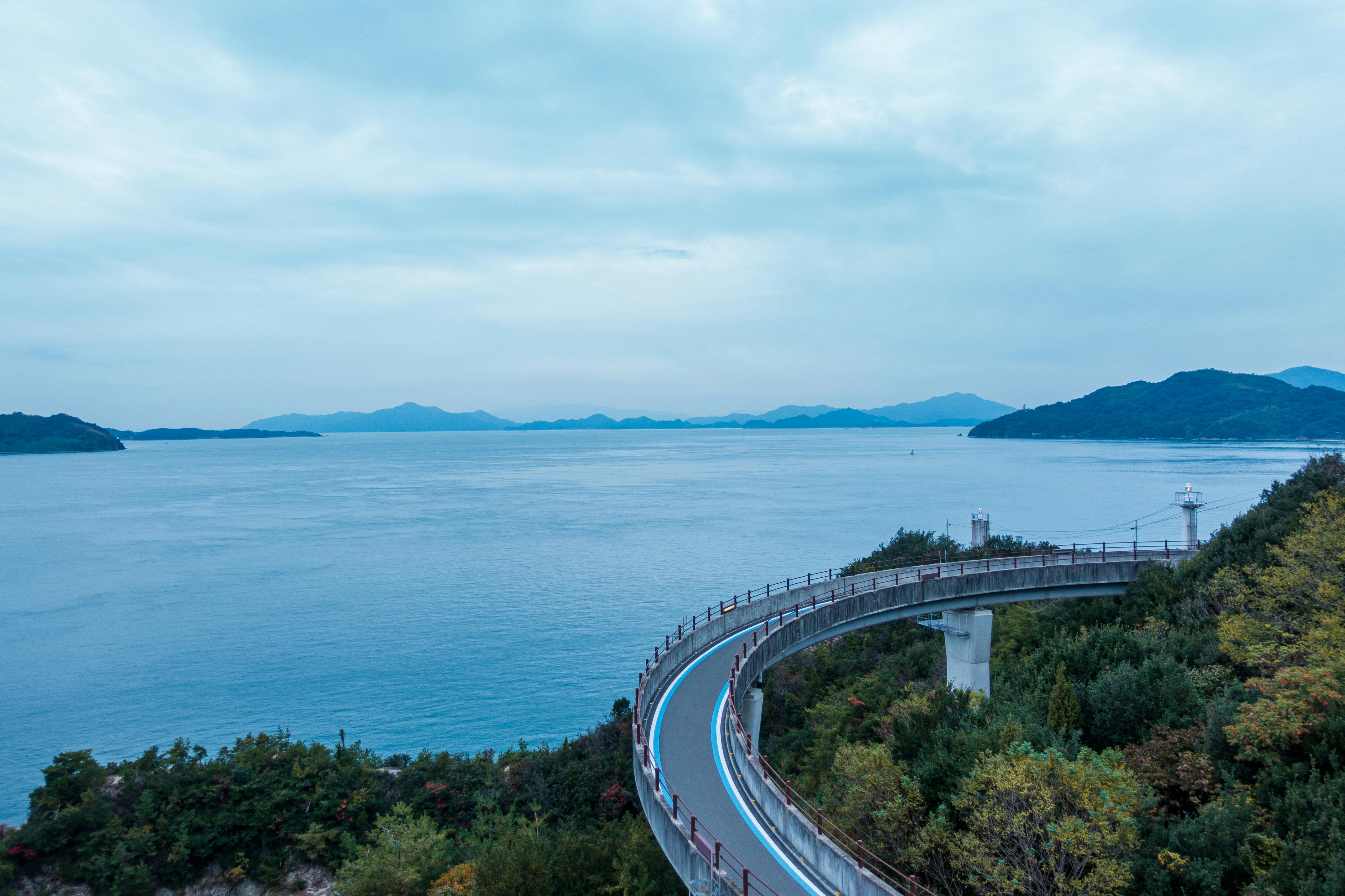 Road on Sea Coastline · Free Stock Photo