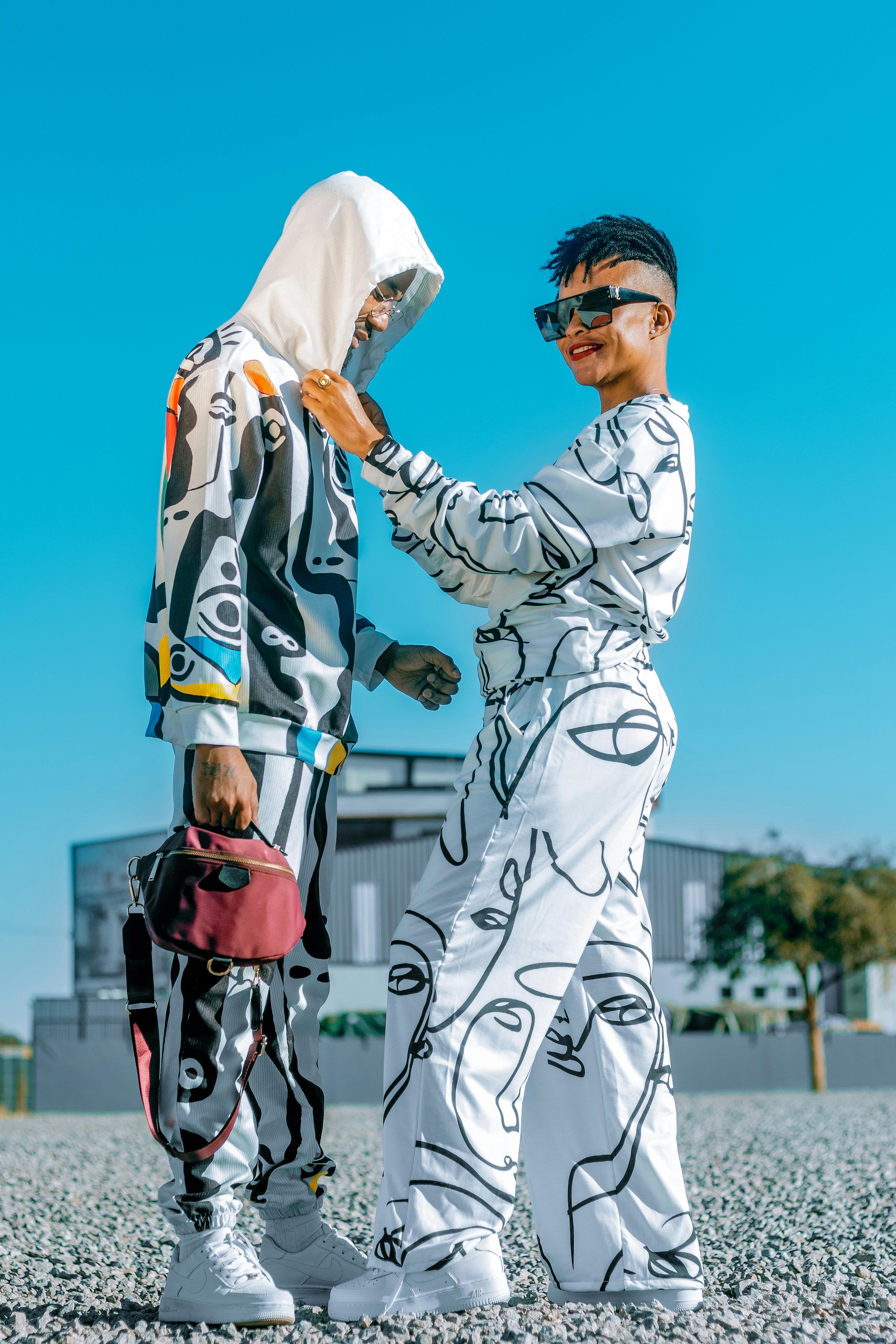 Models Wearing Sweatshirts and Shorts in Variety of Colours · Free ...