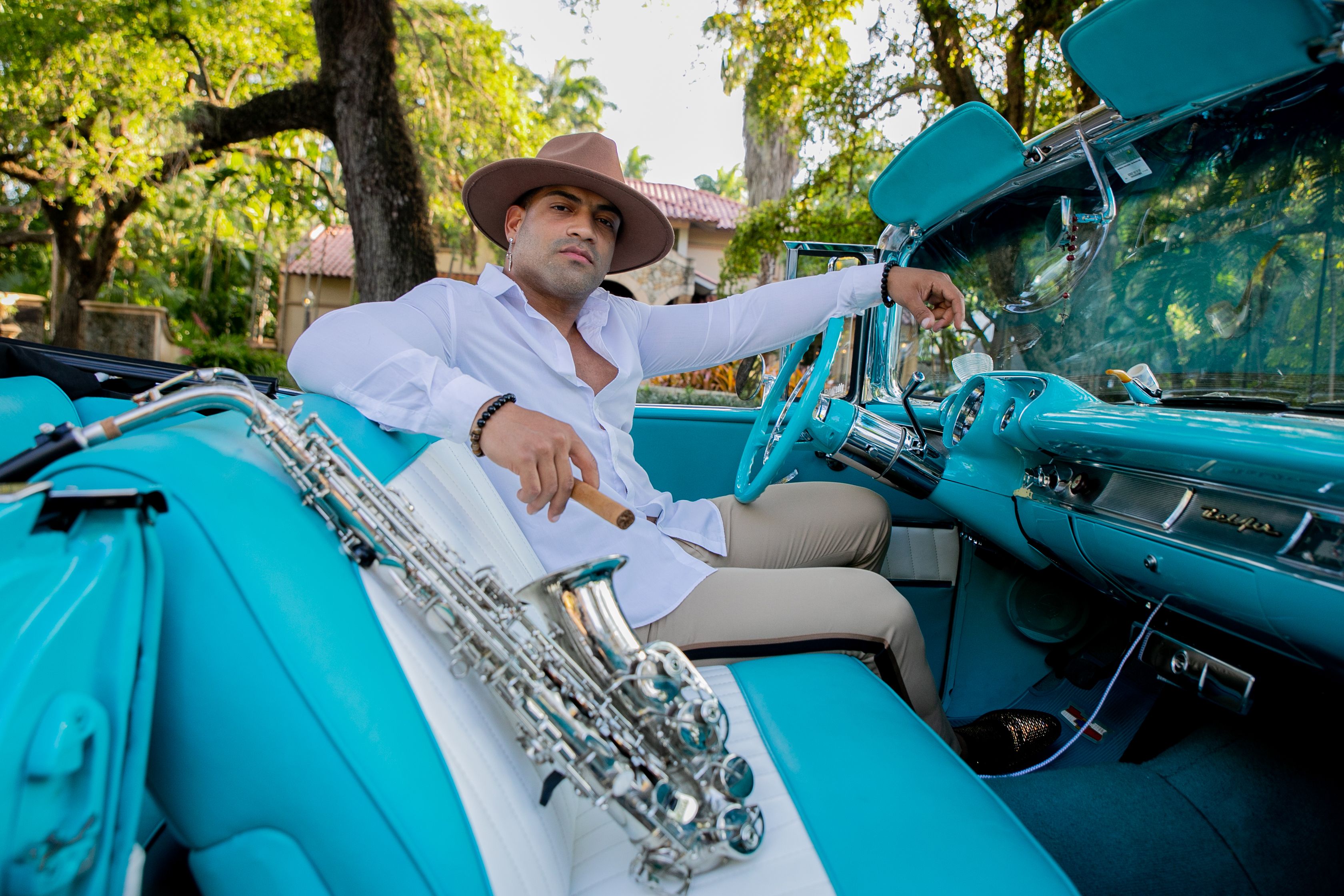 Car & Cigar Photos, Download The BEST Free Car & Cigar Stock Photos ...