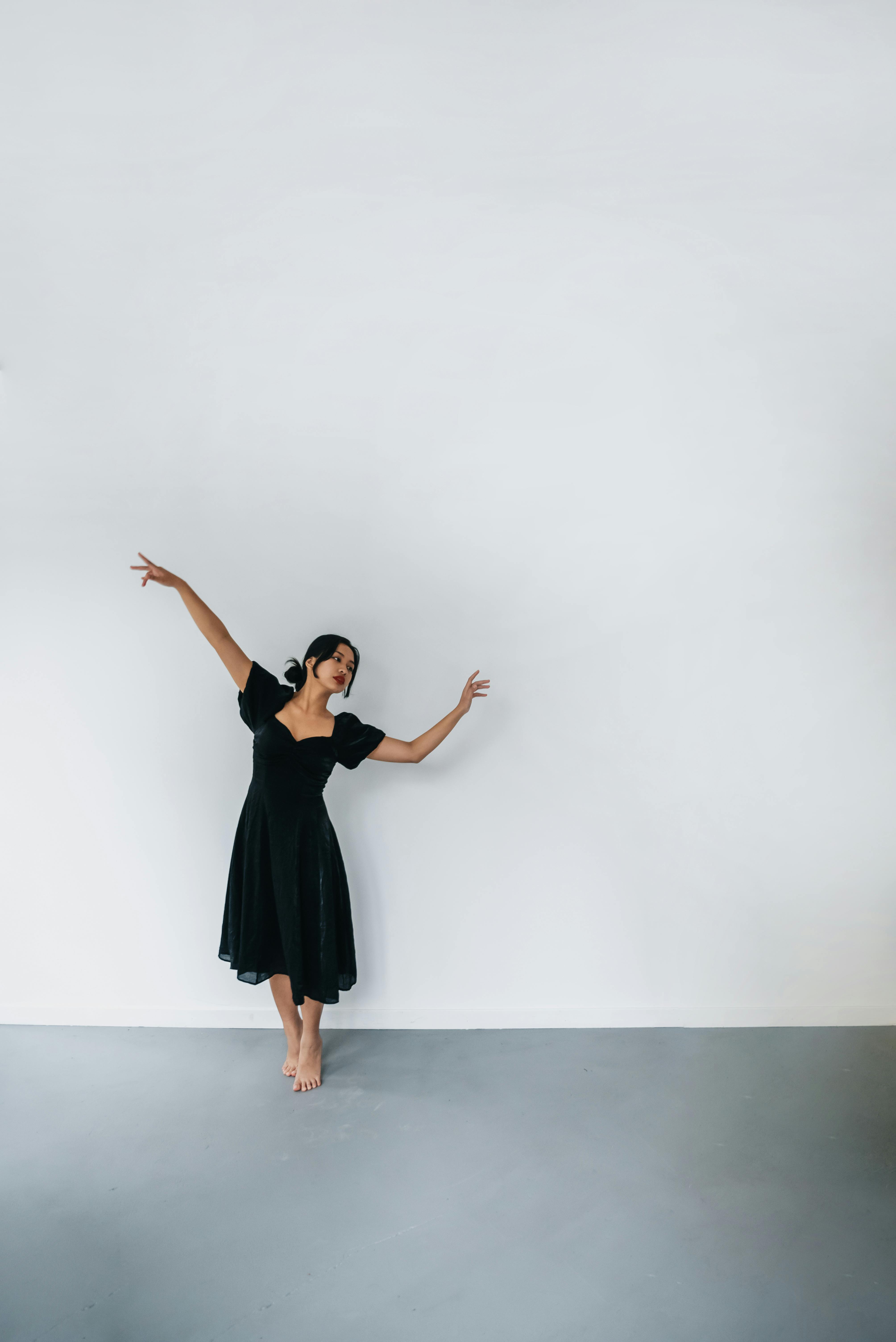 Ballerina Dancing · Free Stock Photo