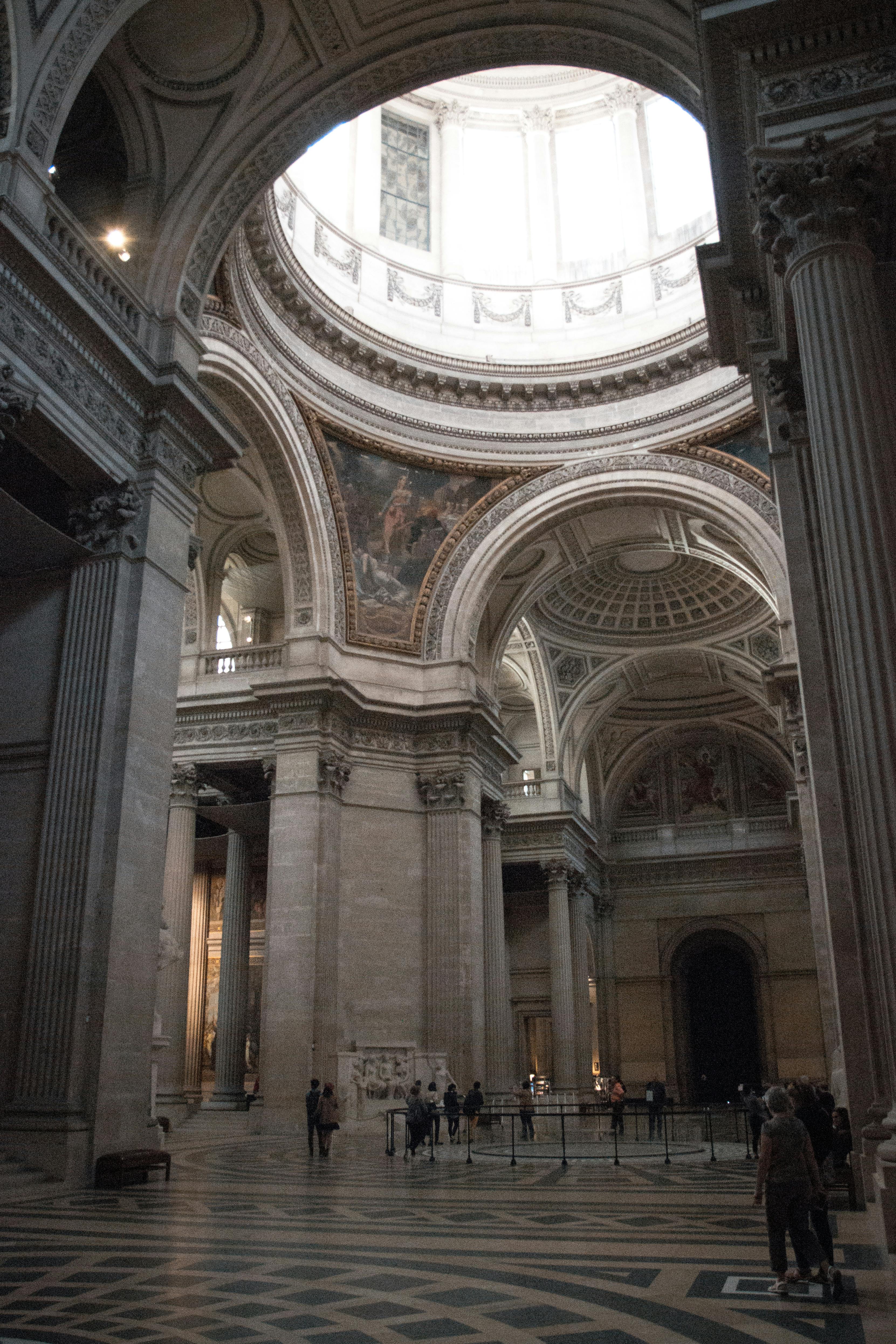 Neoclassicist Pantheon Mausoleum in Paris · Free Stock Photo