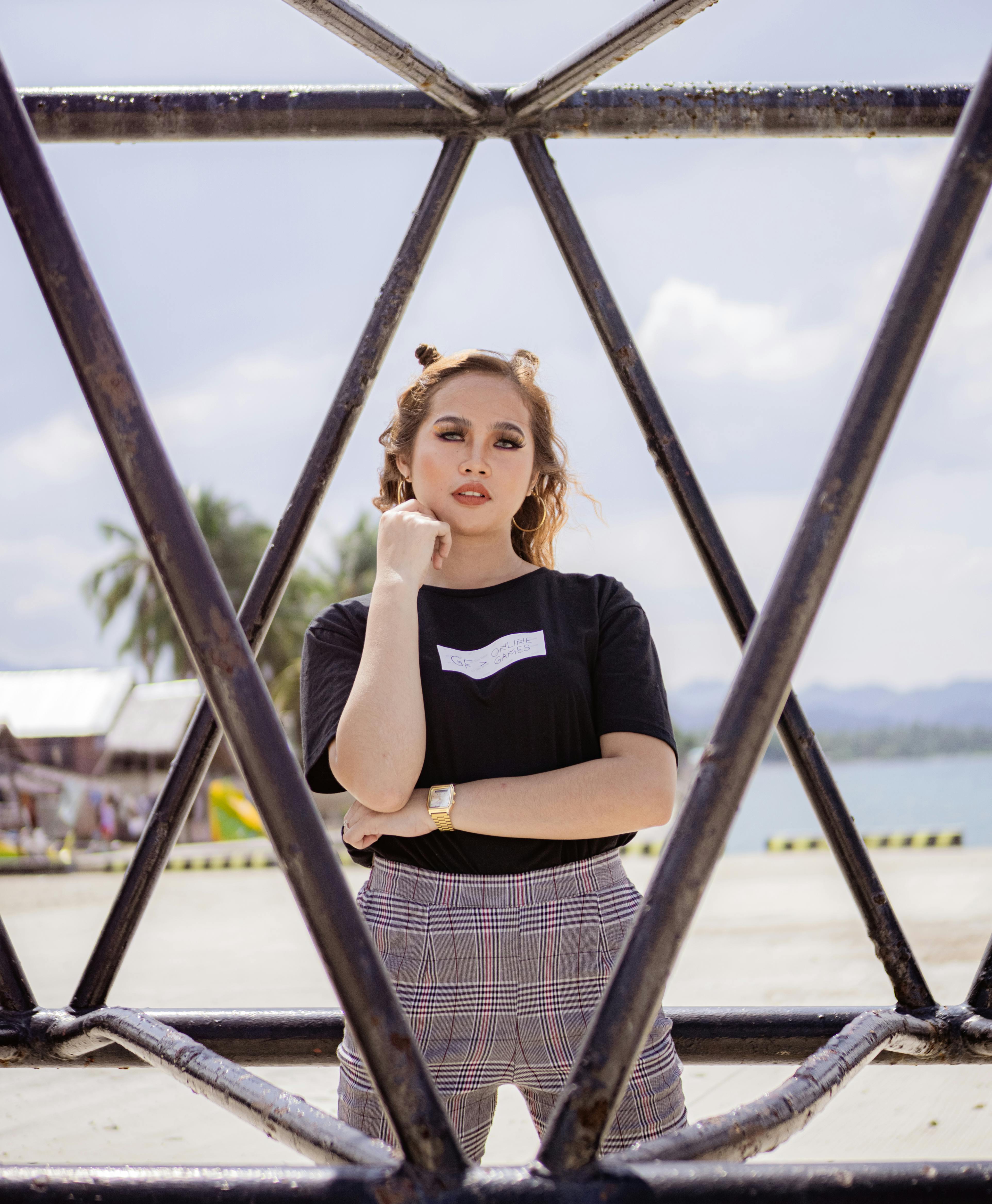 Confidence Vs Under Confident Photos, Download The BEST Free Confidence ...