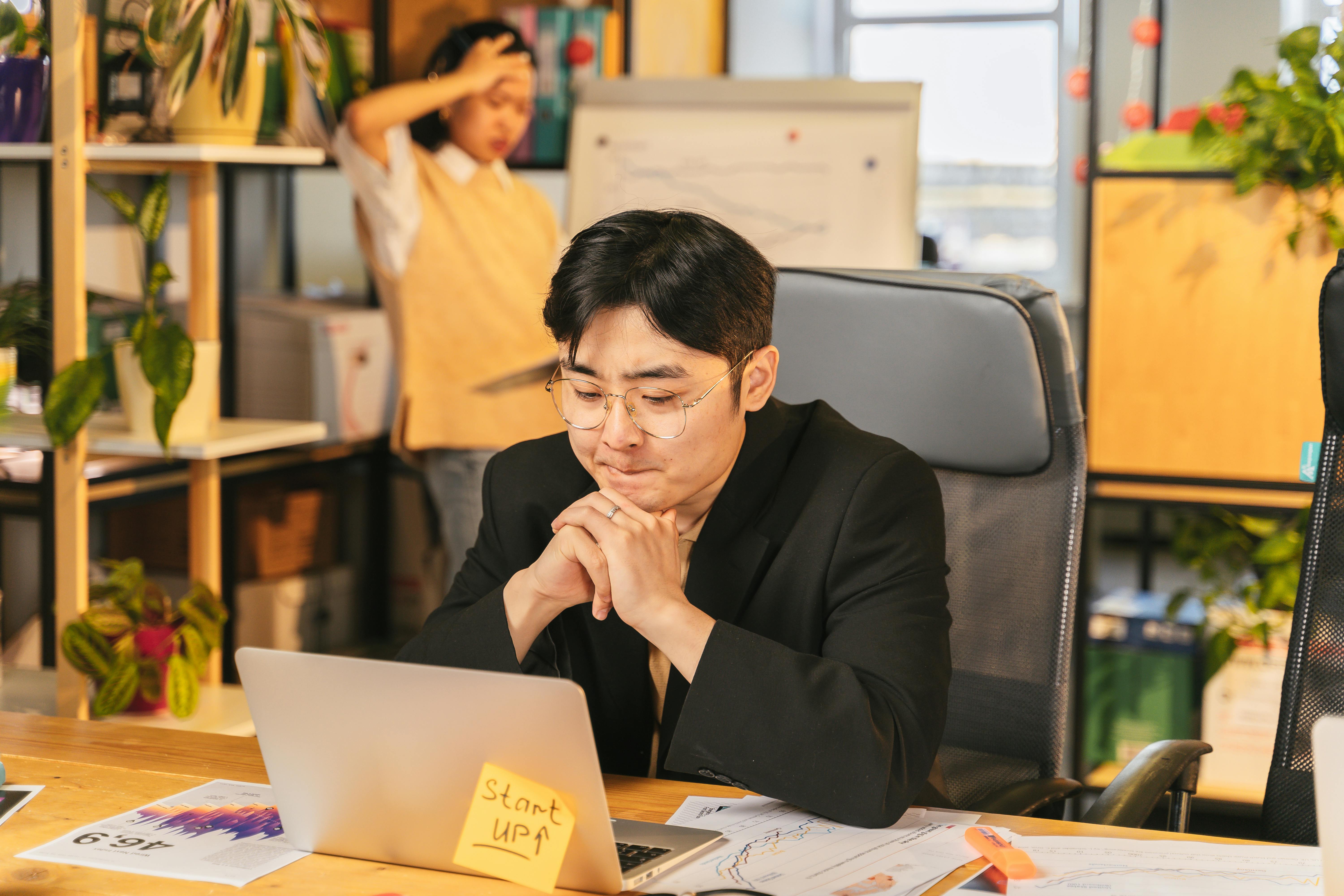 Man Working with Cash in Office · Free Stock Photo