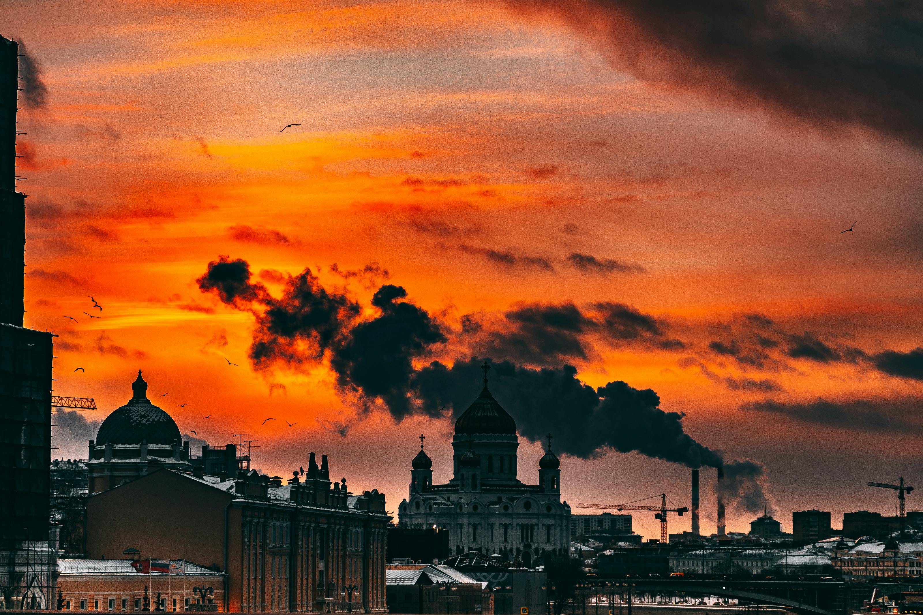 City Buildings during Sunset · Free Stock Photo