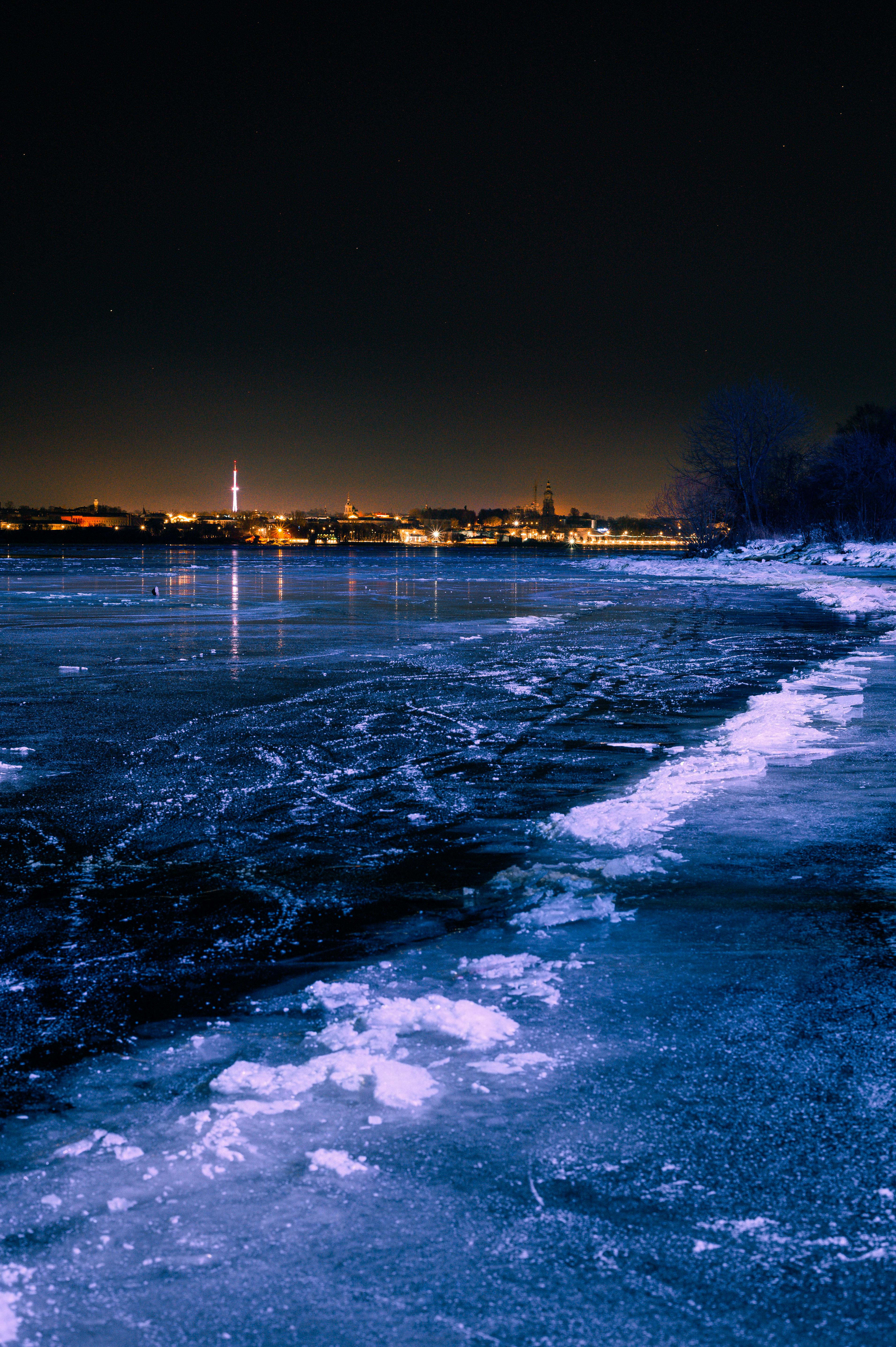 Ocean View During Night Time · Free Stock Photo