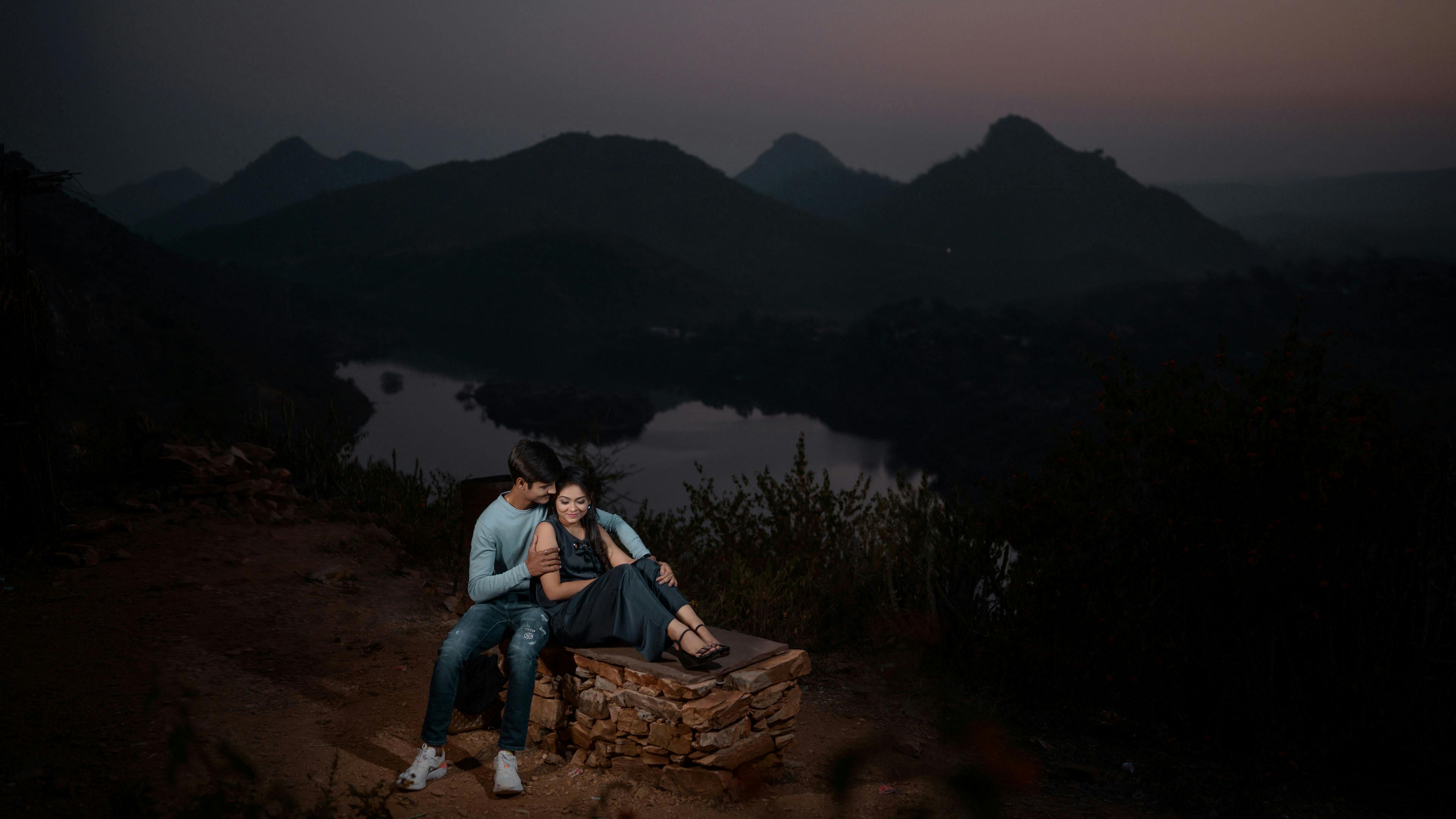 Indian Couple Prewedding Images Landscape Hd Pink Photos, Download Free ...