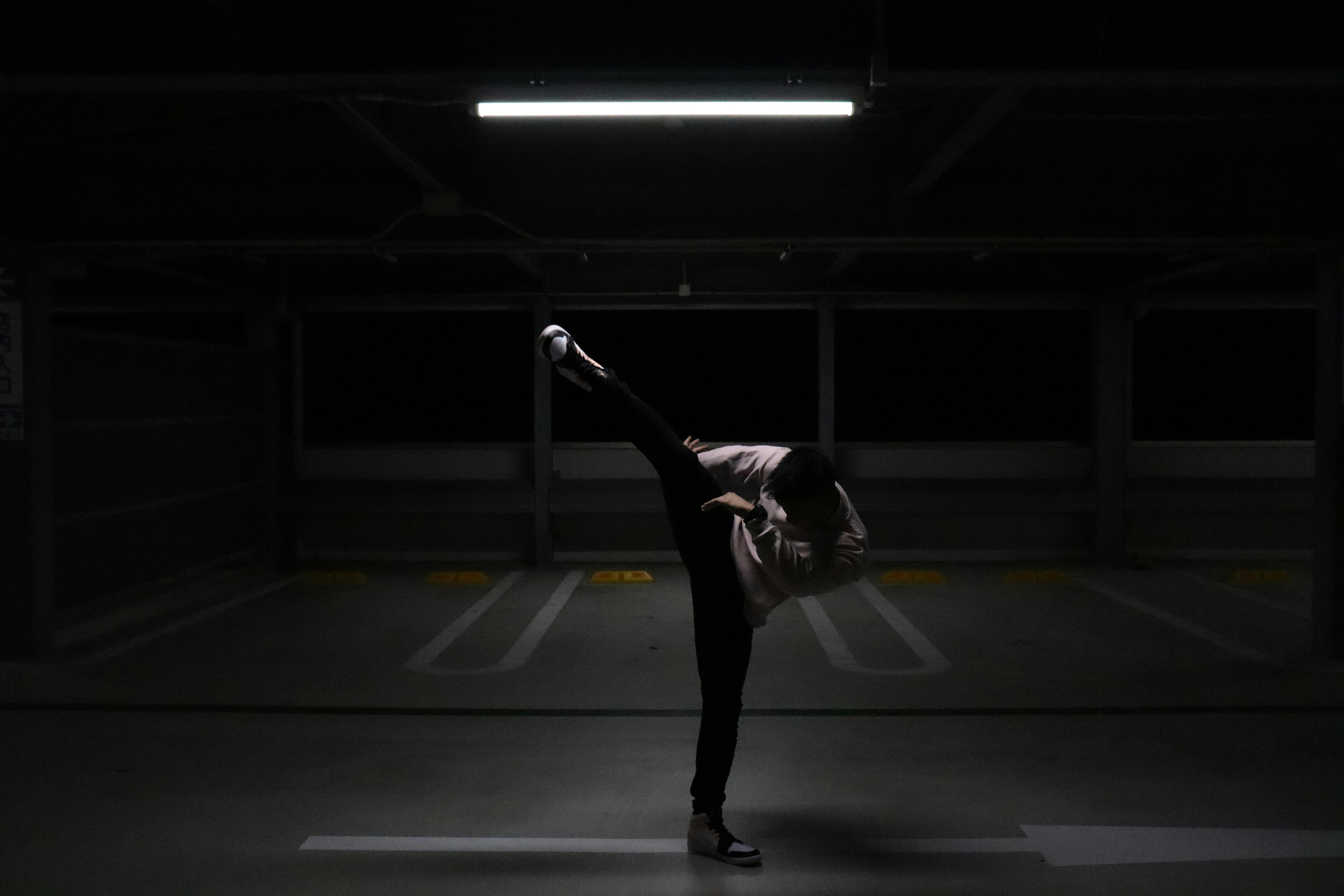 Dynamic Pose Photos, Download The BEST Free Dynamic Pose Stock Photos ...