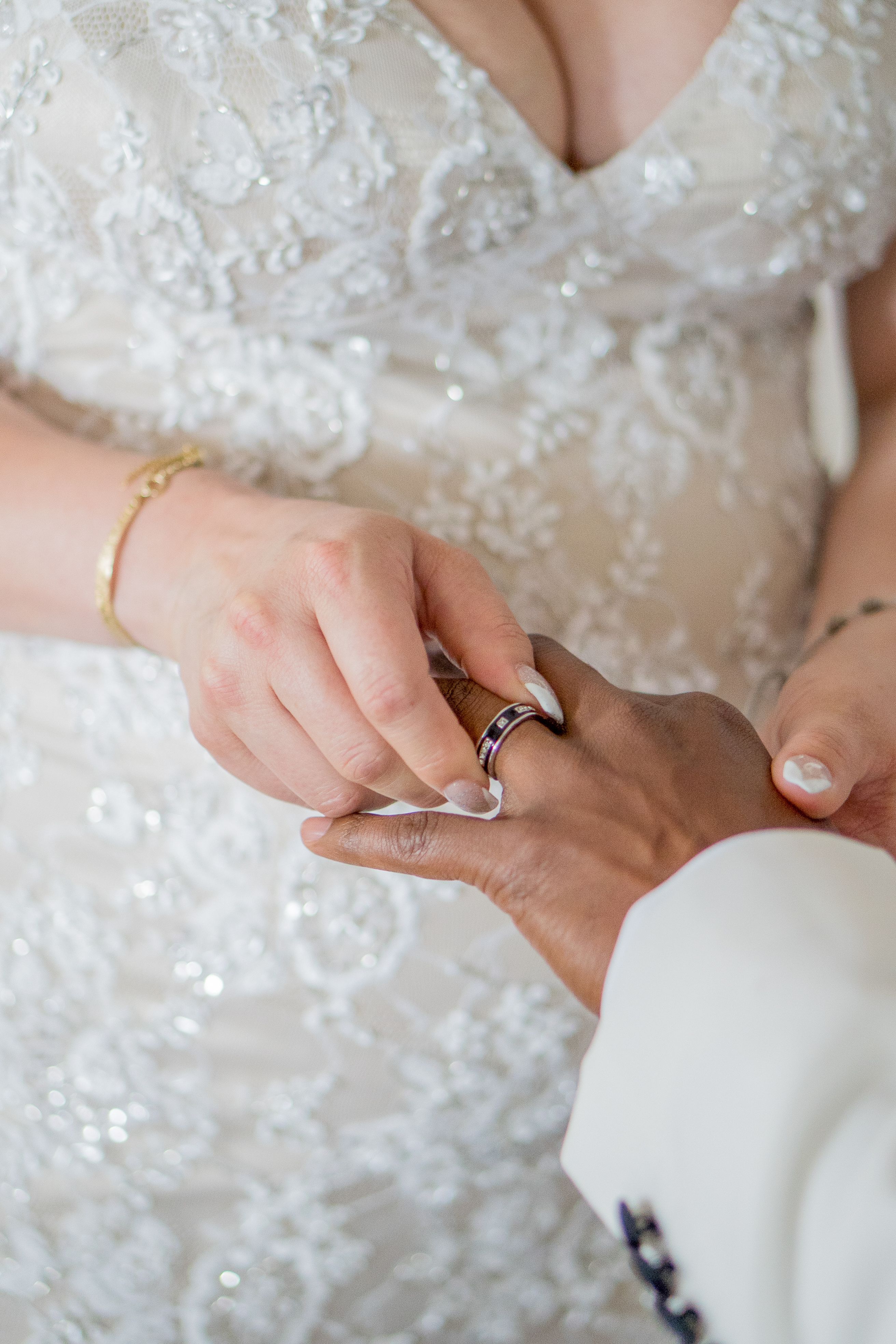 Hands with rings · Free Stock Photo