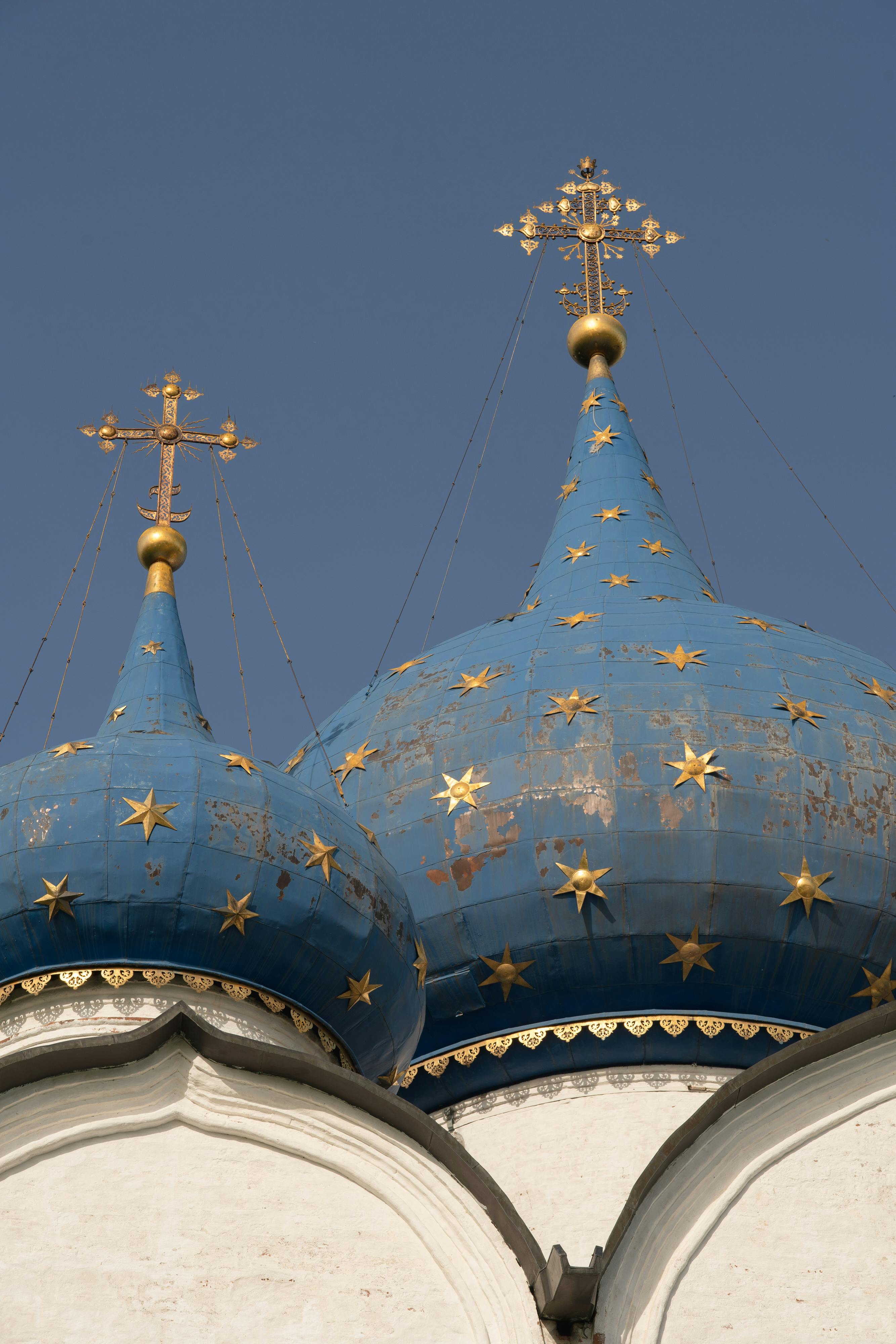 Close-up Photo of Church Rooftop · Free Stock Photo