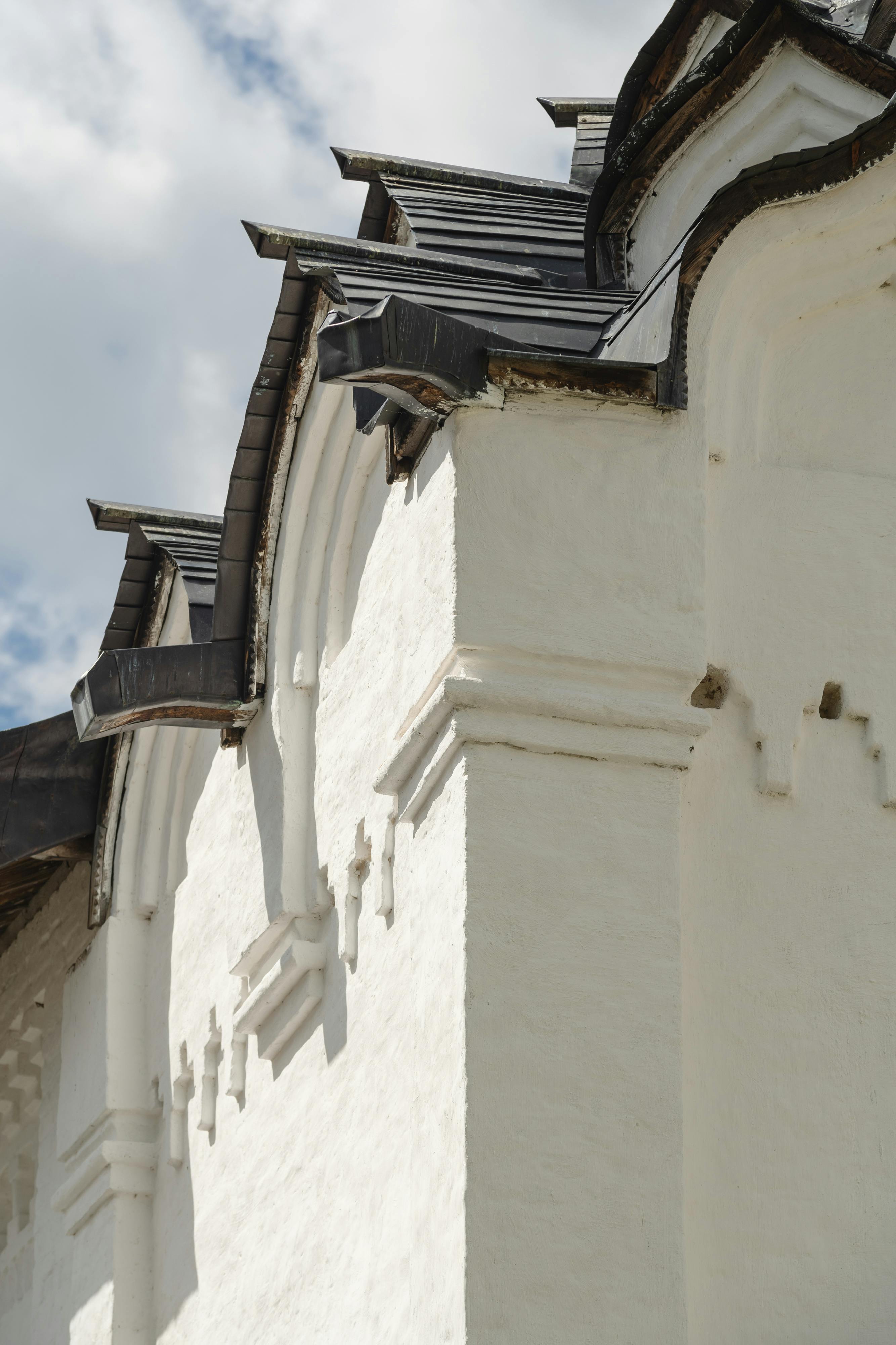 Architecture Design of an Old Building Roof · Free Stock Photo